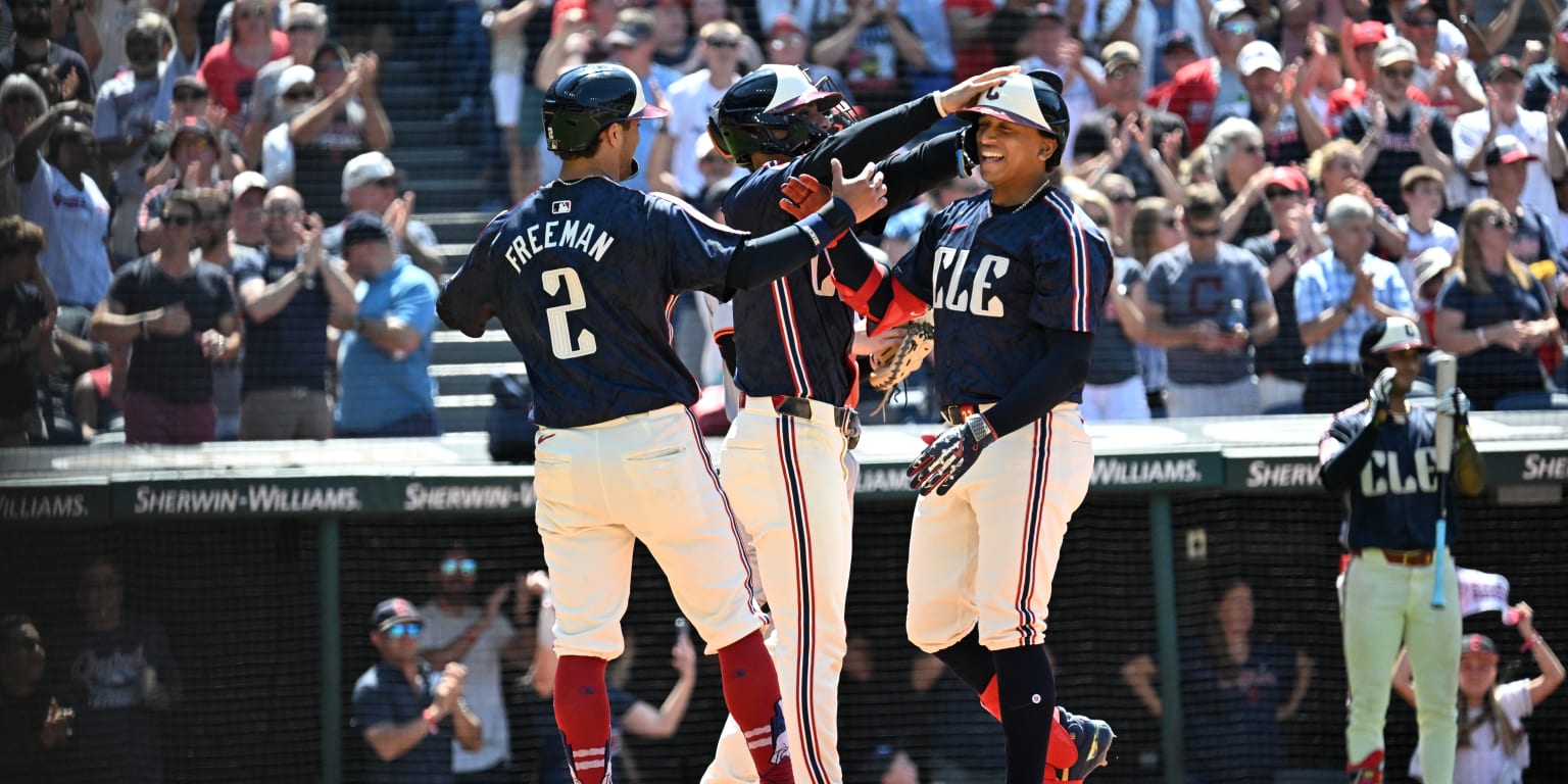 Bo Naylor hits pinch-hit three-run home run in series win vs. Giants