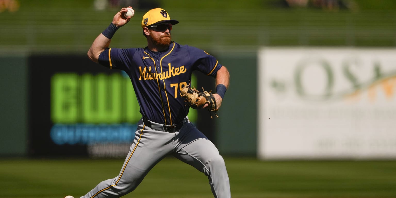 Brewers finalize Opening Day roster with infielder Oliver Dunn