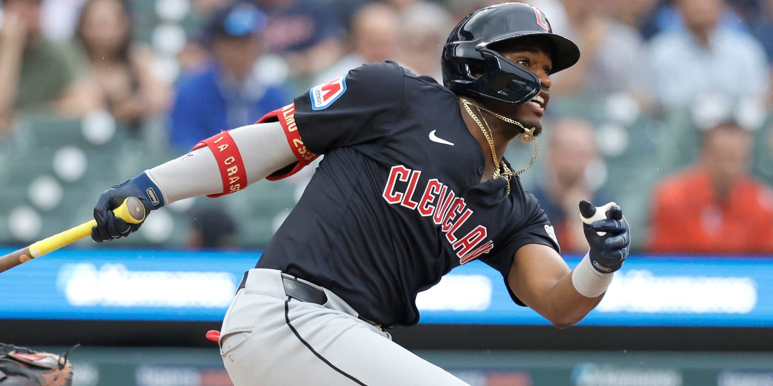 Angel Martínez replaces injured Tyler Freeman on 2024 ALDS roster