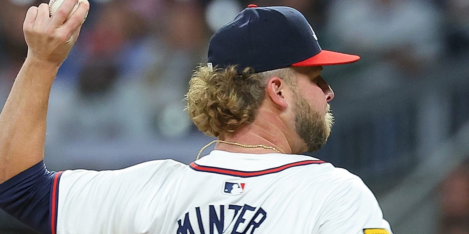 A.J. Minter signs contract with Mets