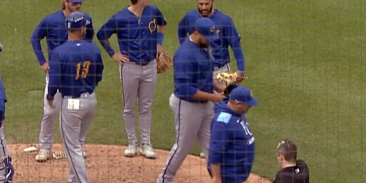 Carlos Estévez's Rehab Outing Cut Short by Shoulder Pain – Royals Watch ...