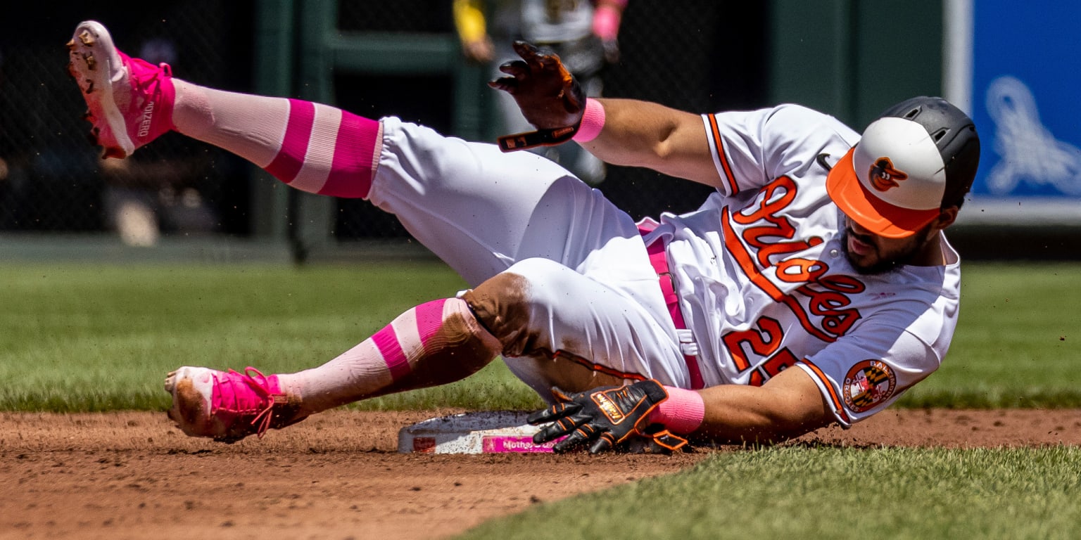 Ofensiva de Orioles no despegó y fue silenciada por Piratas