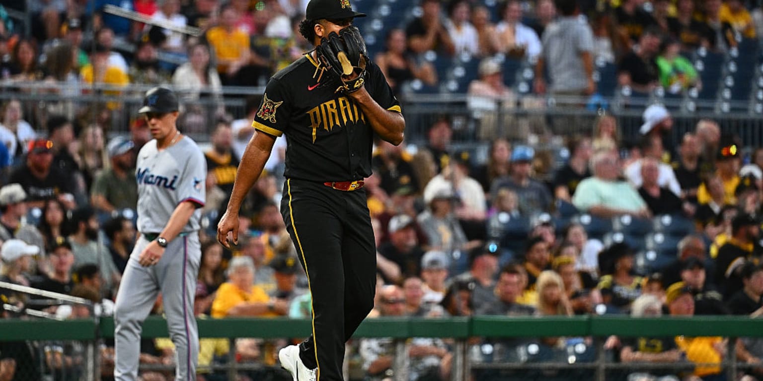 Wilber Dotel, Pirates' bullpen give up 6 runs in loss
