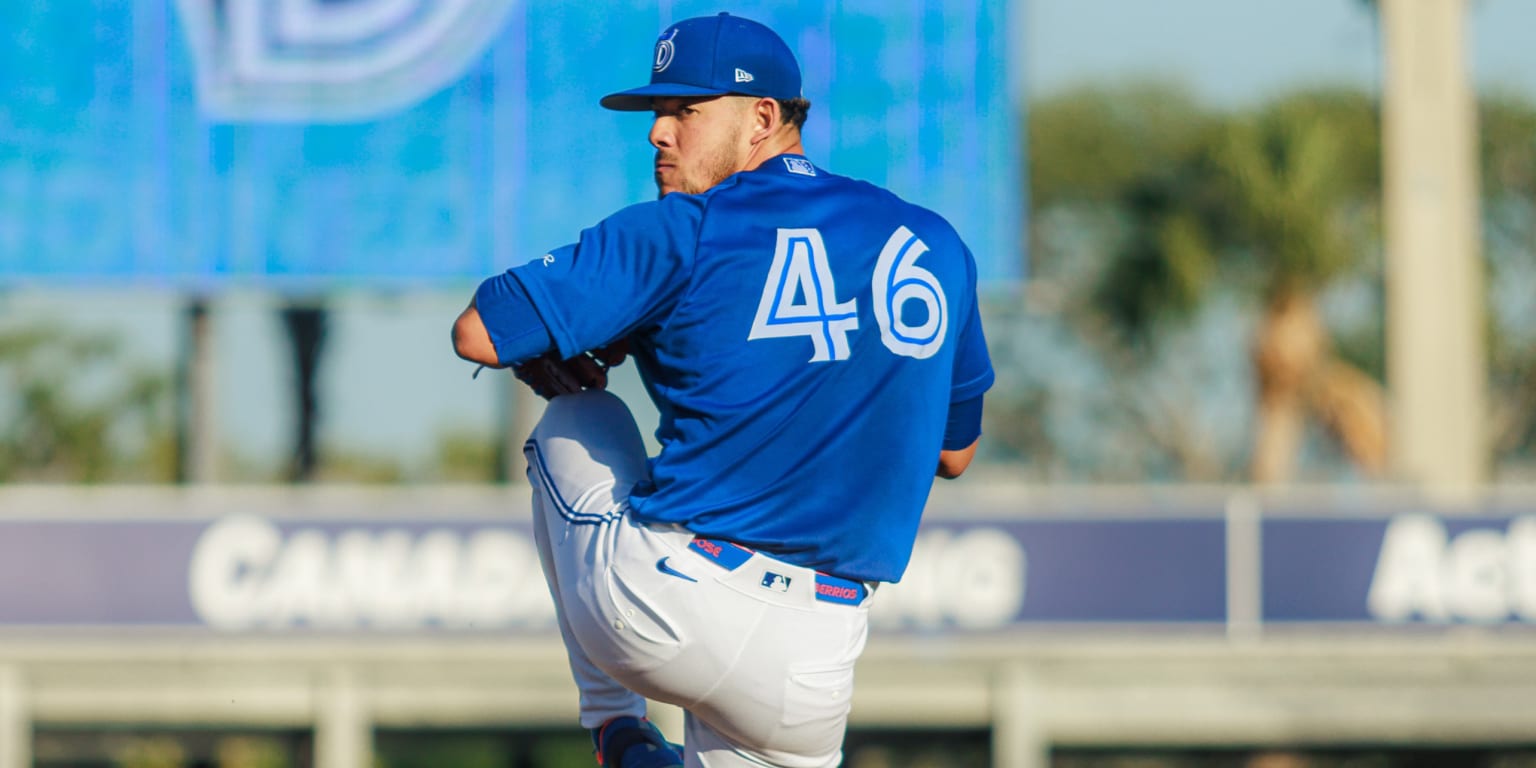 José Berríos makes first rehab start, eyes return to Toronto