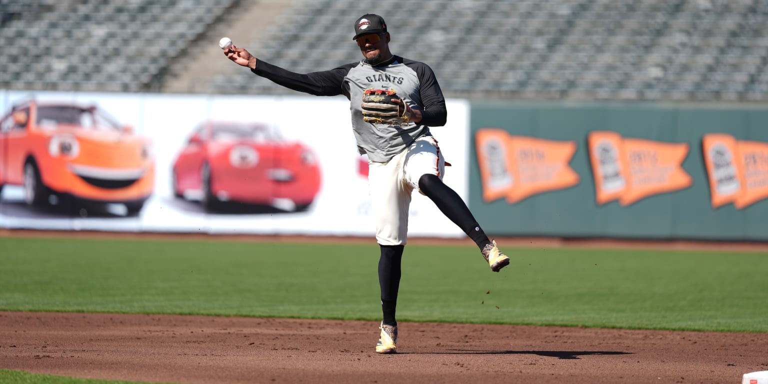 Jerar Encarnacion nearing return to Giants' MLB squad