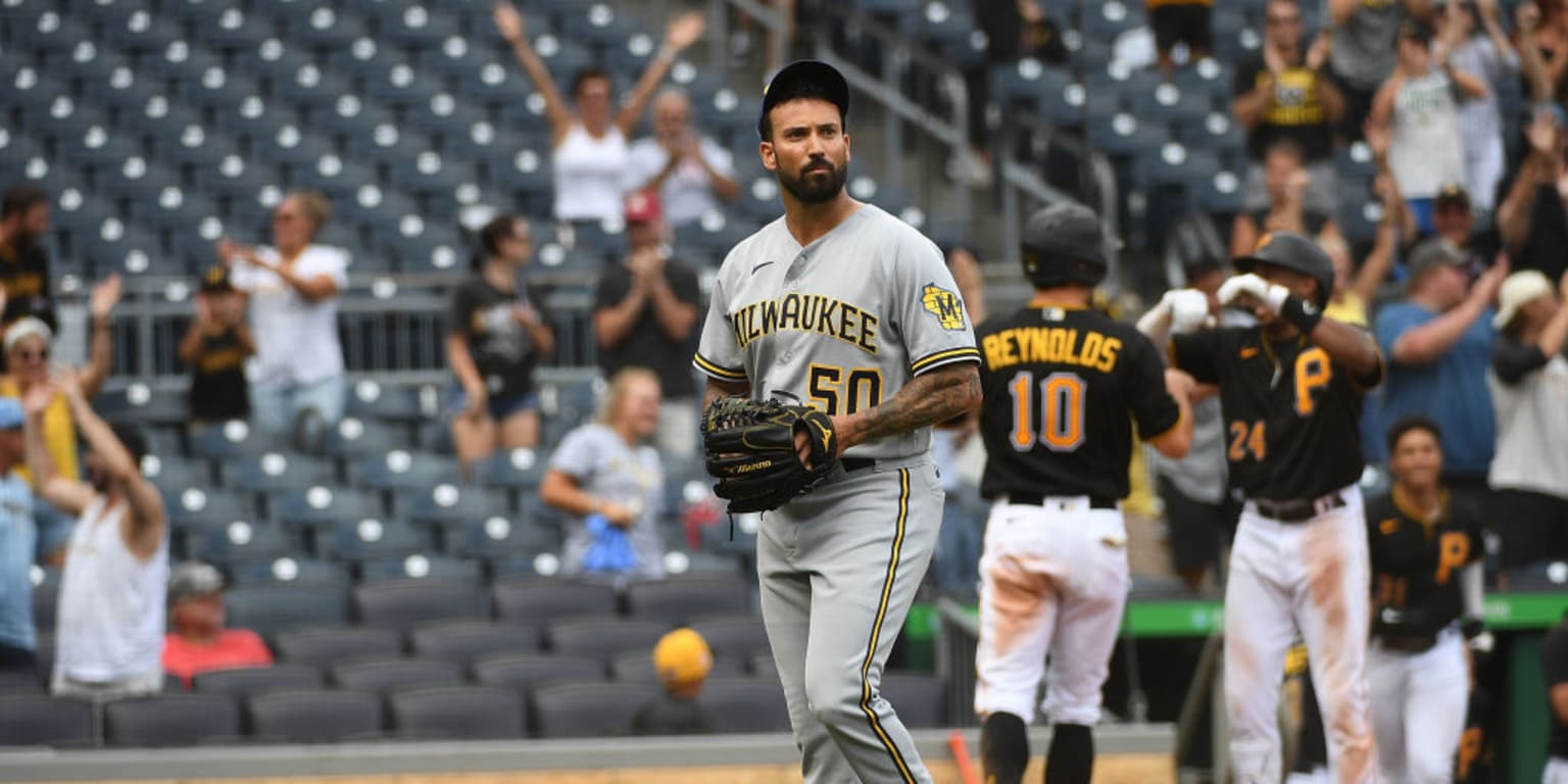 Brewers' Matt Bush sidelined with injury