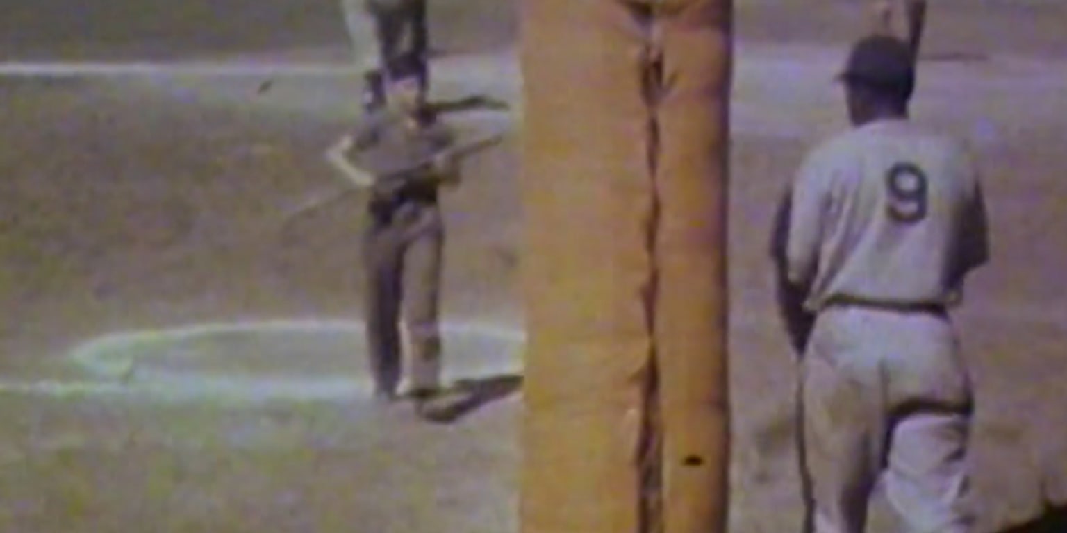Watch clip of Jackie Robinson from 1946 Spring Training