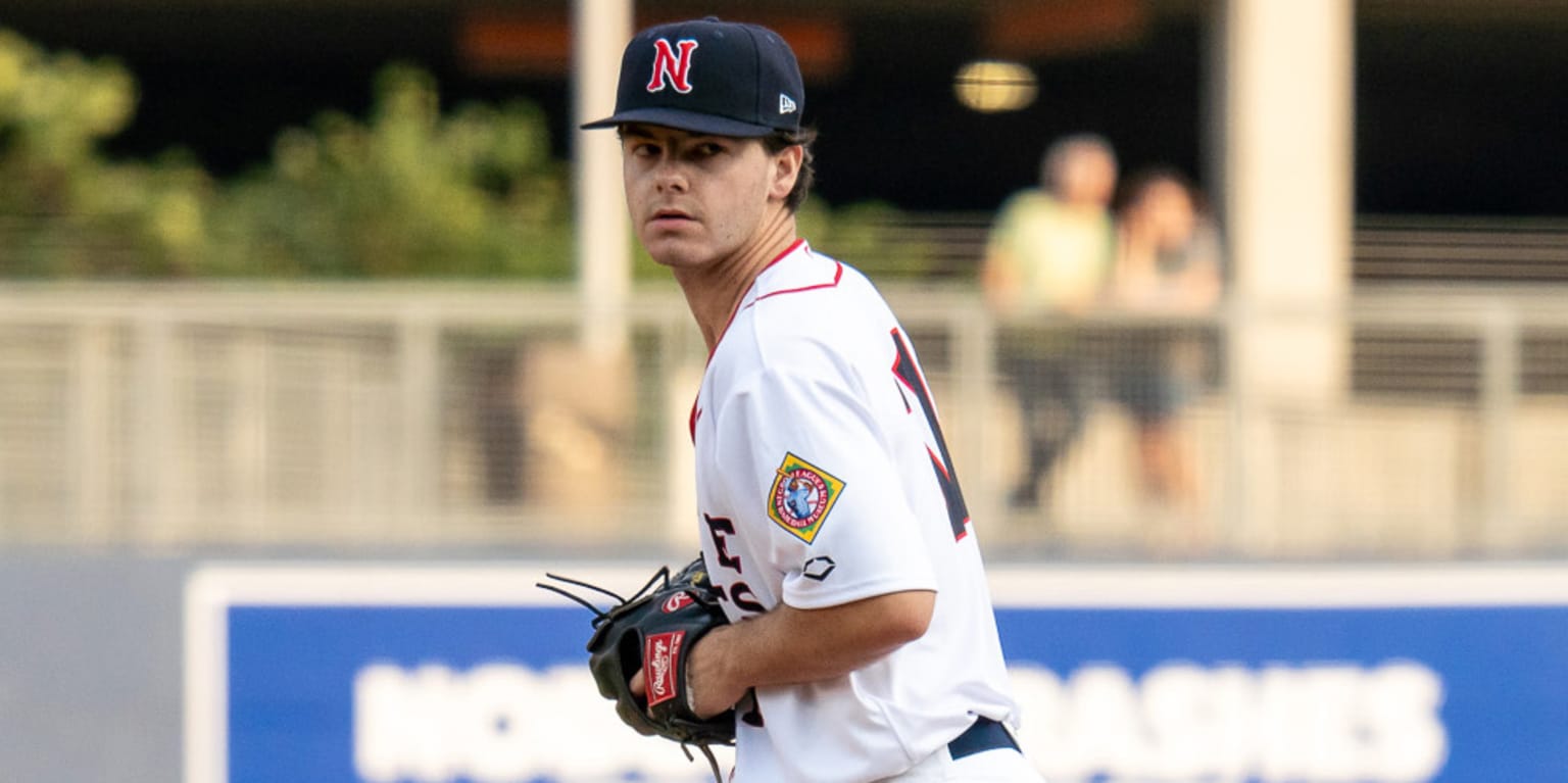 Logan Henderson, Chad Patrick added to Brewers' 40-man roster