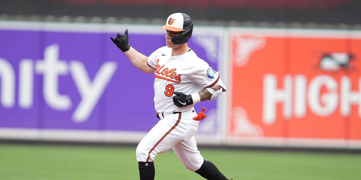 Tyler O’Neill la bota por 4to día seguido y los Orioles aplastan a los ...