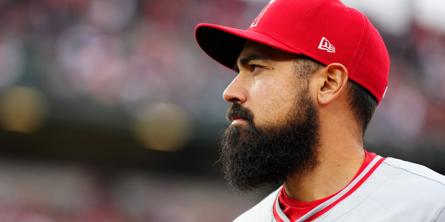 Anthony Rendon to undergo left hip surgery