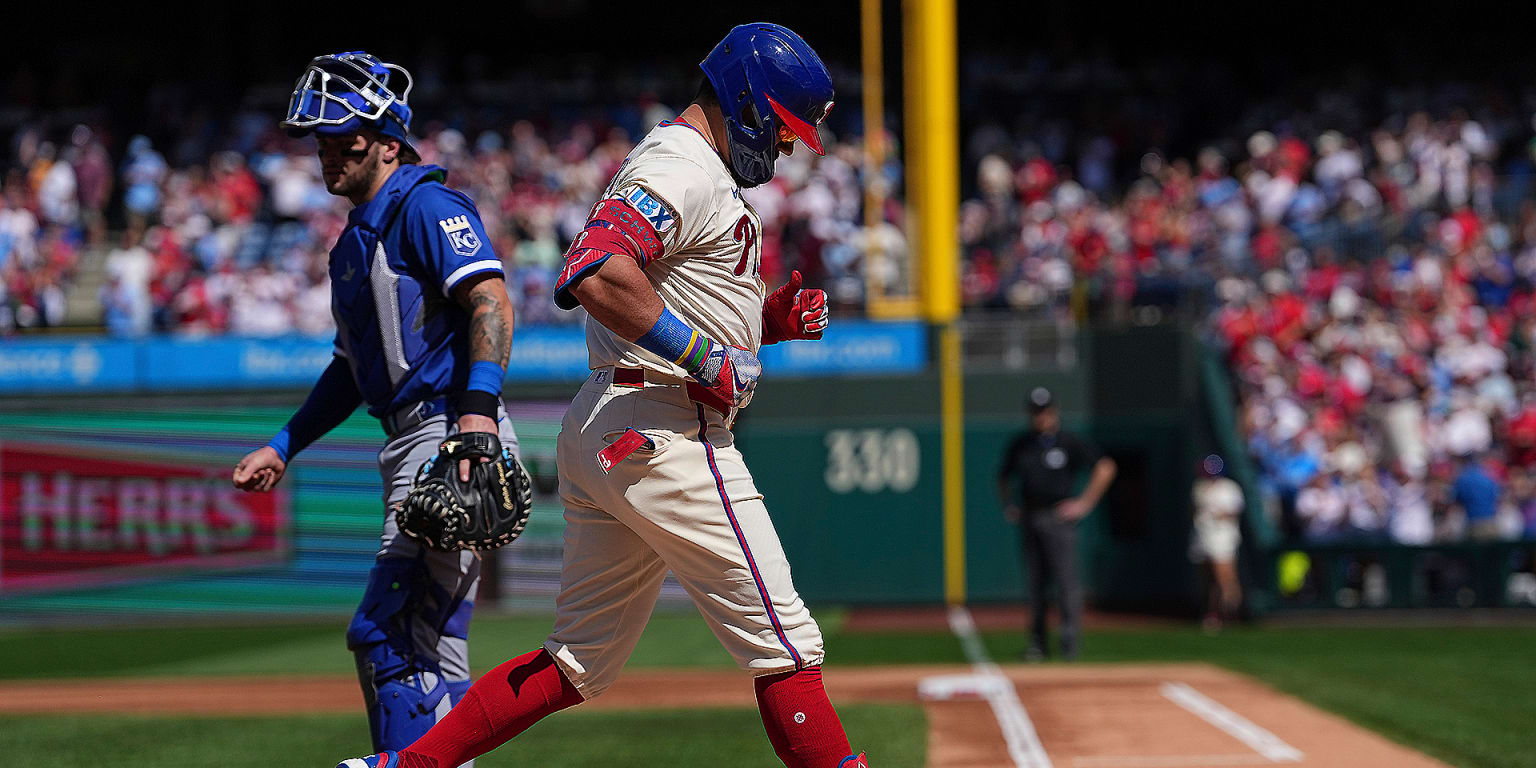 Phillies earn playoff spot but miss chance to clinch NL East