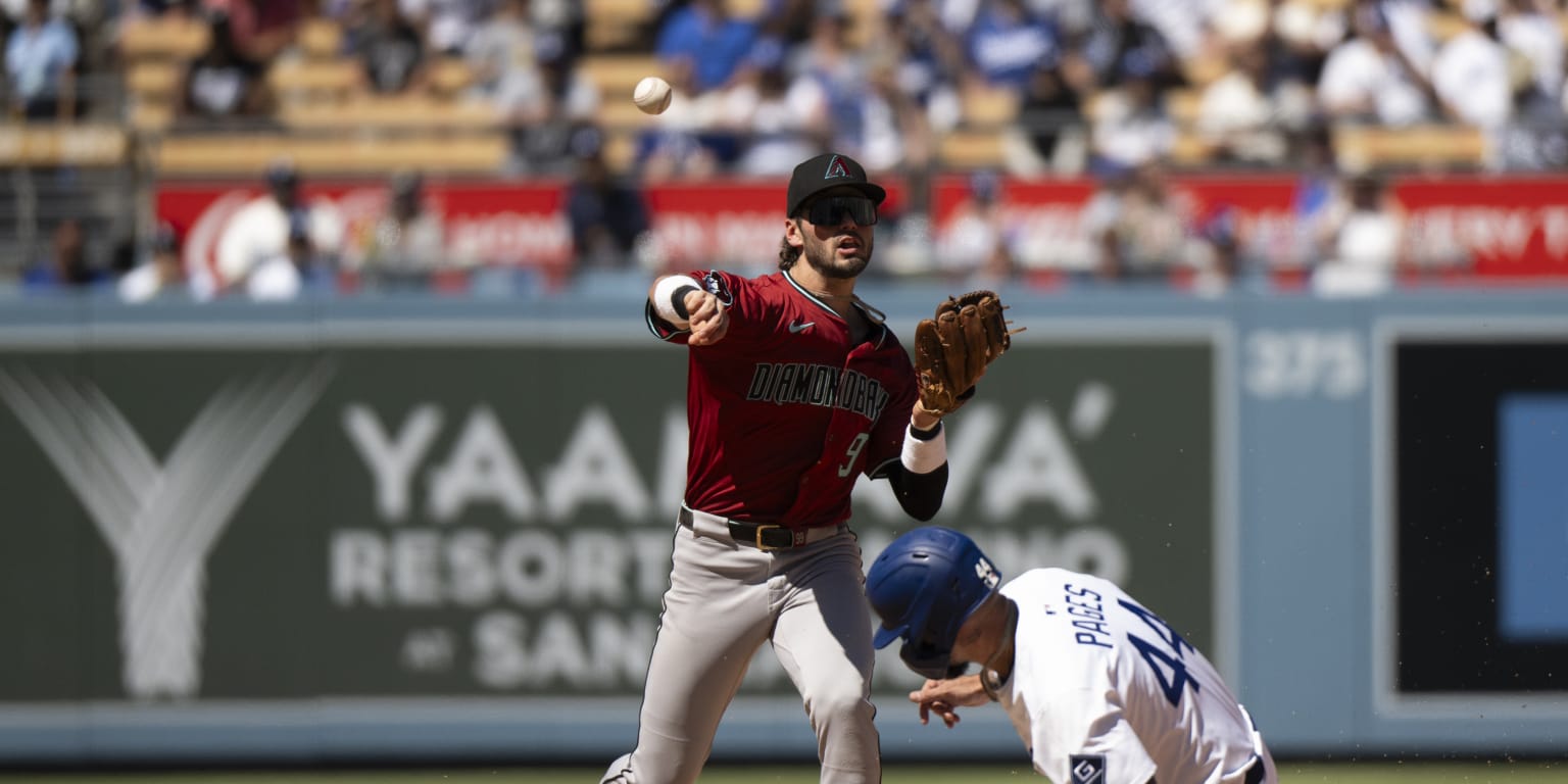 D-backs lose to Dodgers but end August with momentum