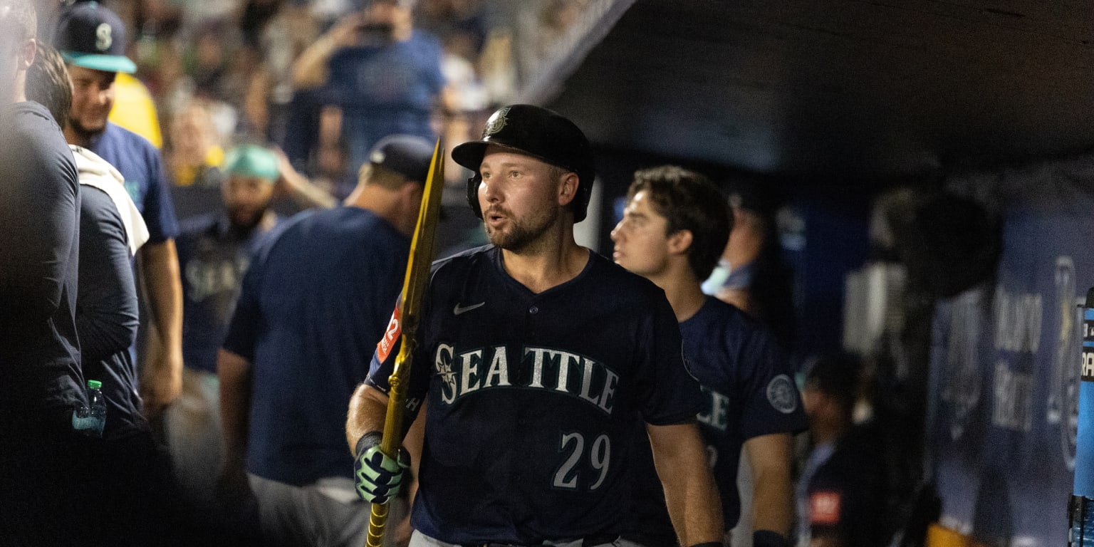 Cal Raleigh, Mariners determined to make playoff push in September