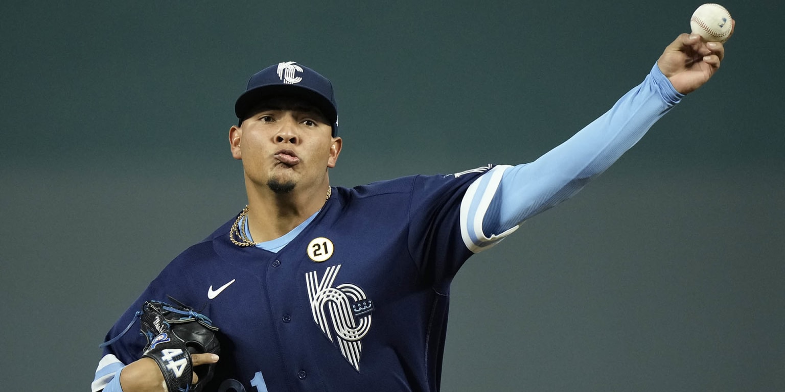 Angel Zerpa's strong relief outing leads Royals to win