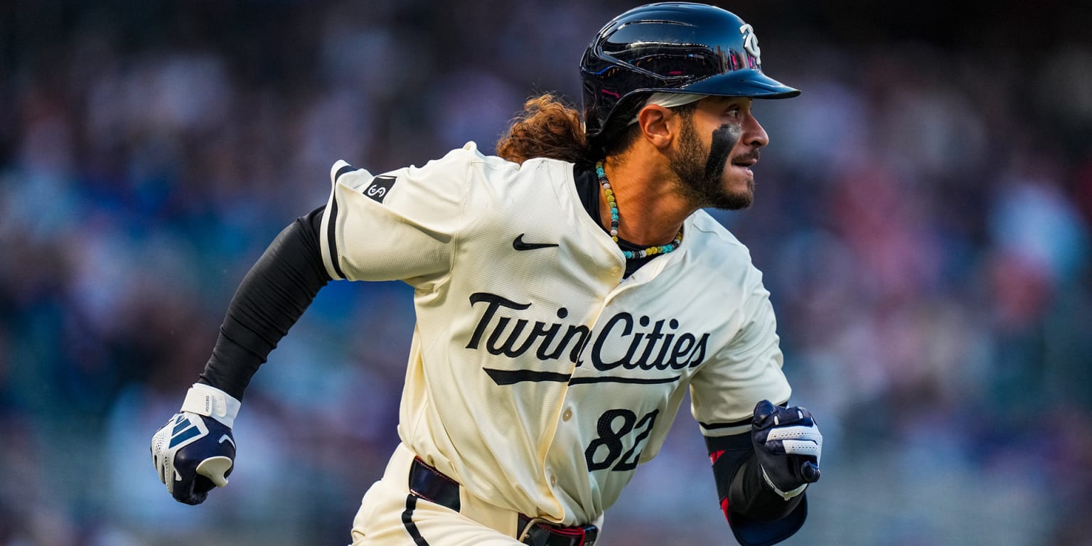 Austin Martin picks up first career hits vs. Dodgers' Tyler Glasnow
