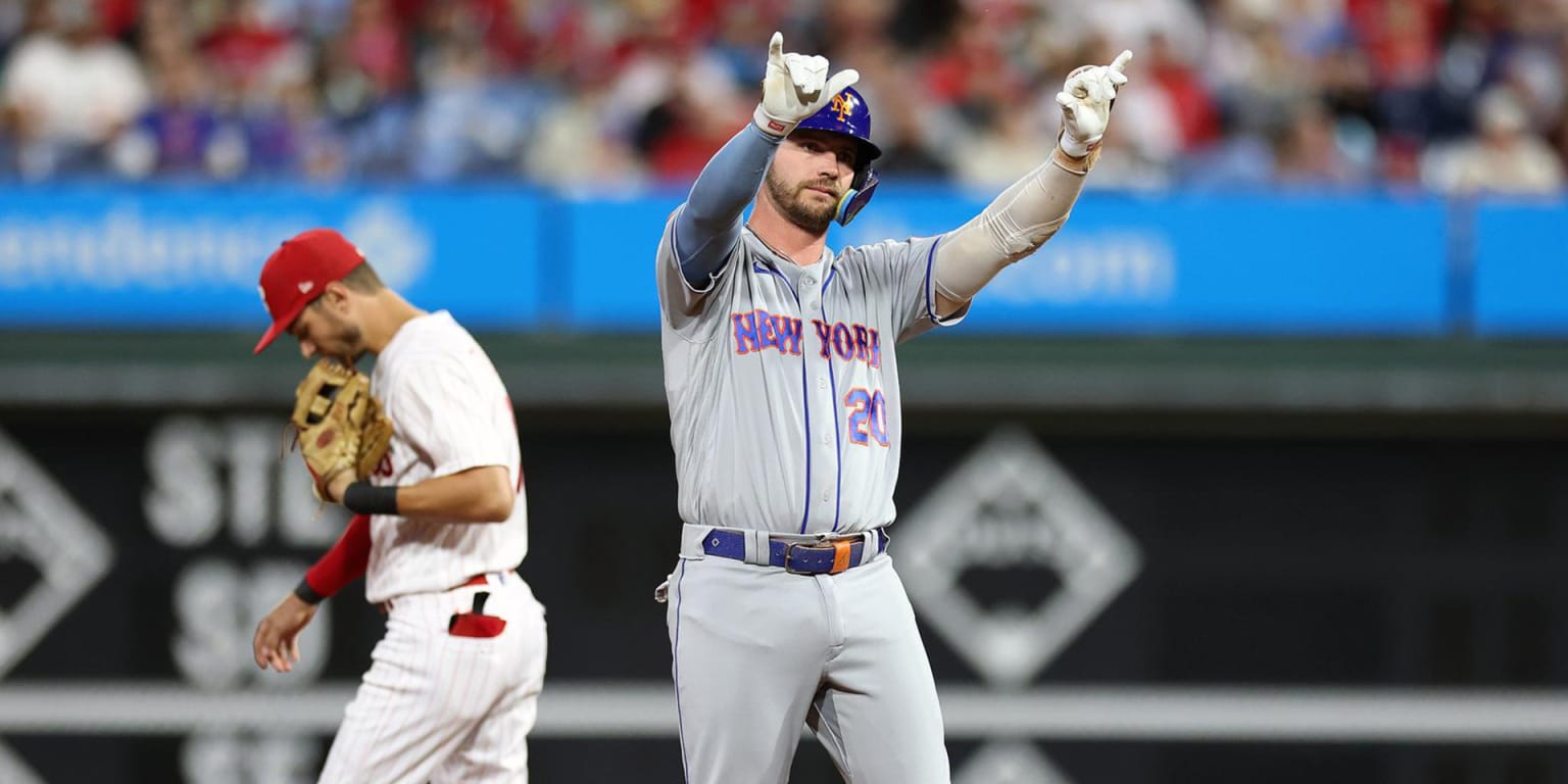 David Stearns discusses offseason plans