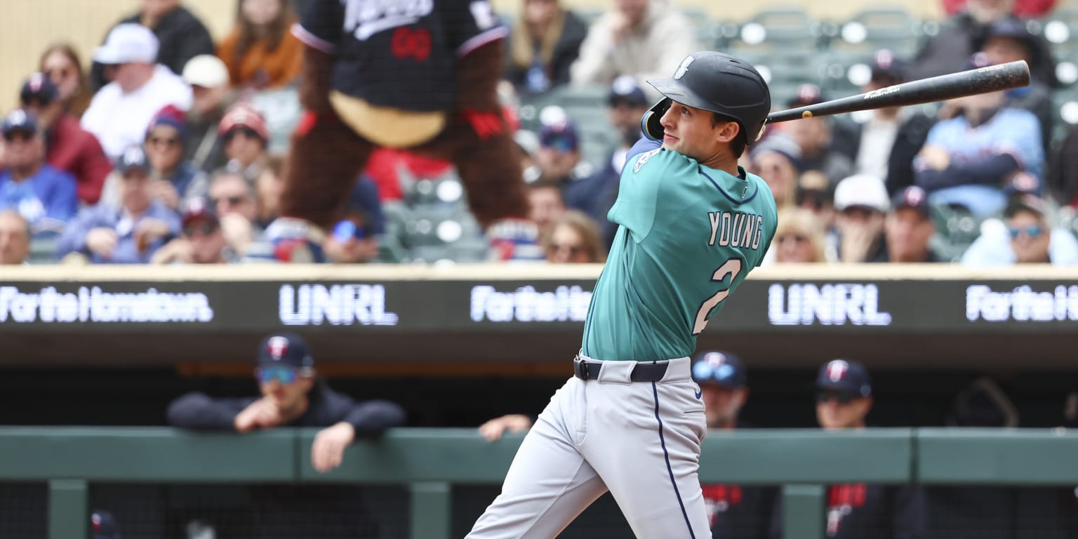 Cole Young feels the love from Mariners teammates
