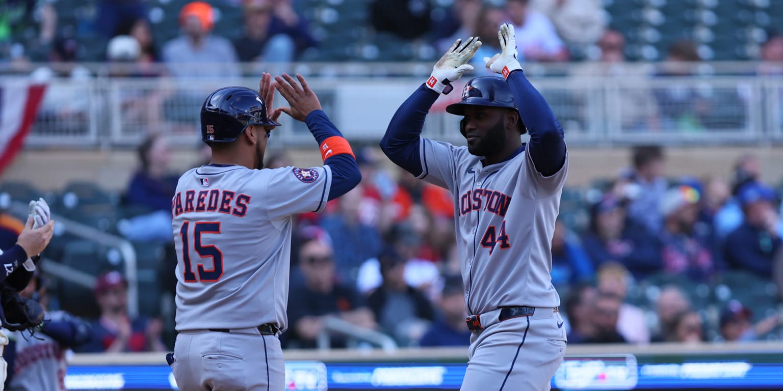 Yordan Alvarez homers as Astros rally to defeat Twins