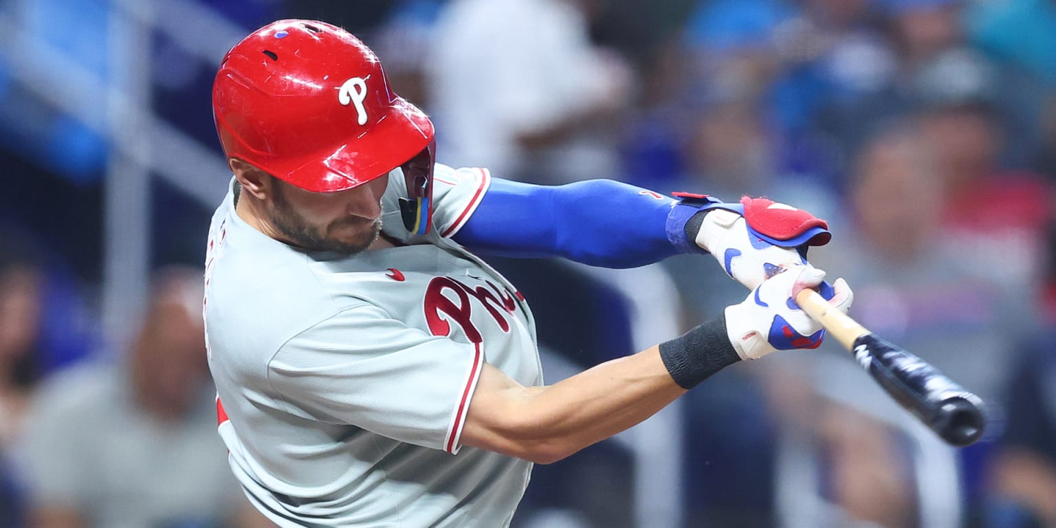 Turner (hamstring strain) exits after legging out ground ball - BVM Sports