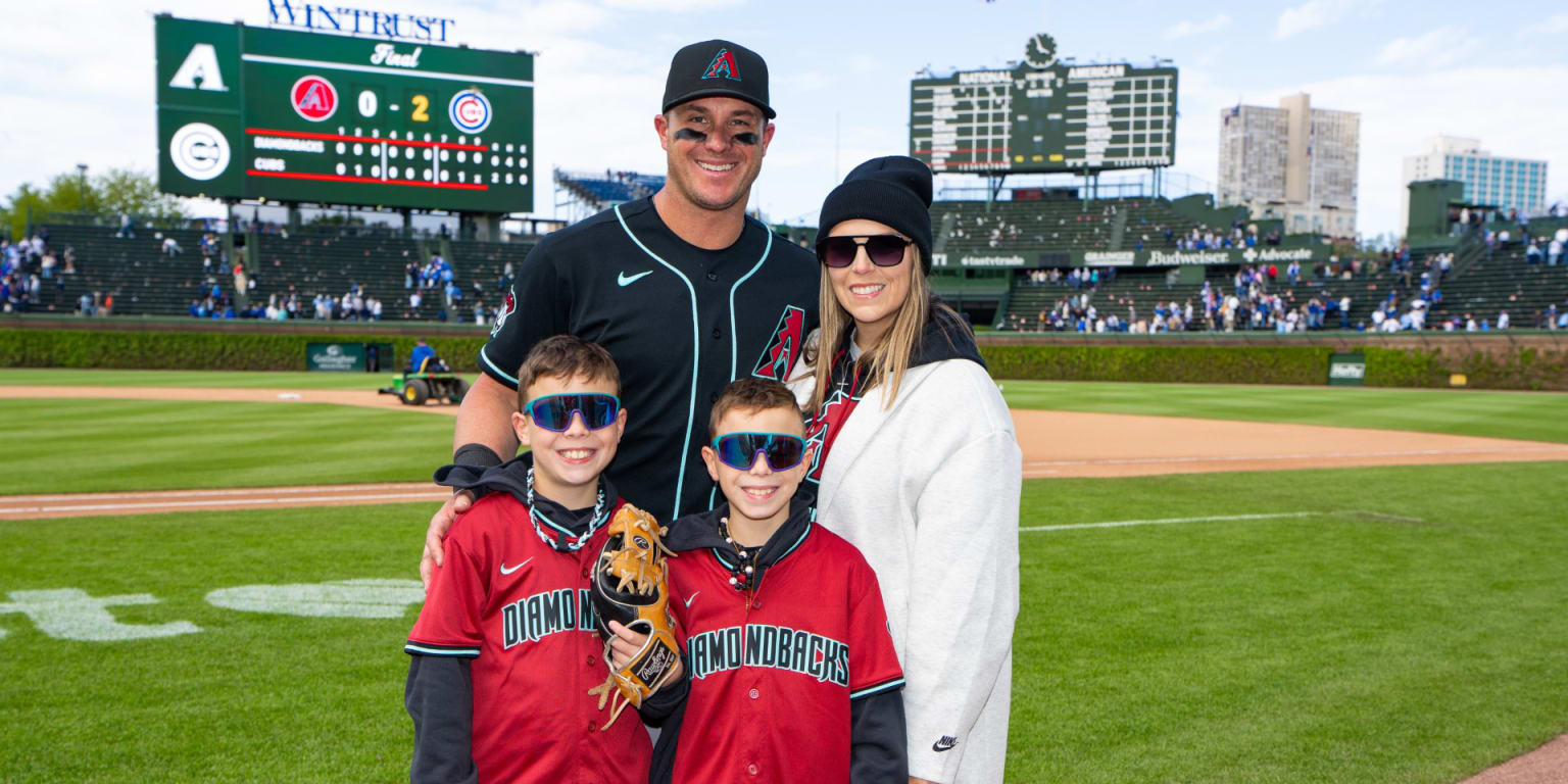James McCann celebrates his wife, Jessica, on Mother's Day
