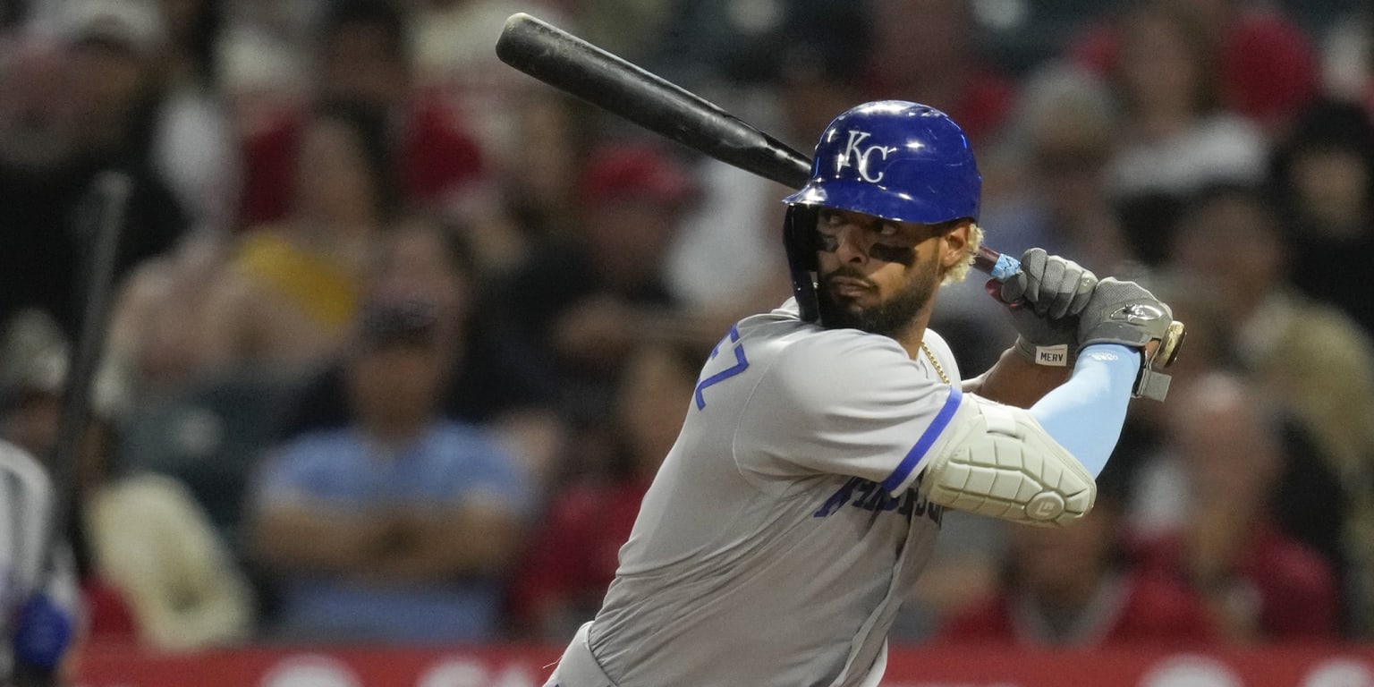 Reales se imponen a Angelinos con explosivo 9no inning