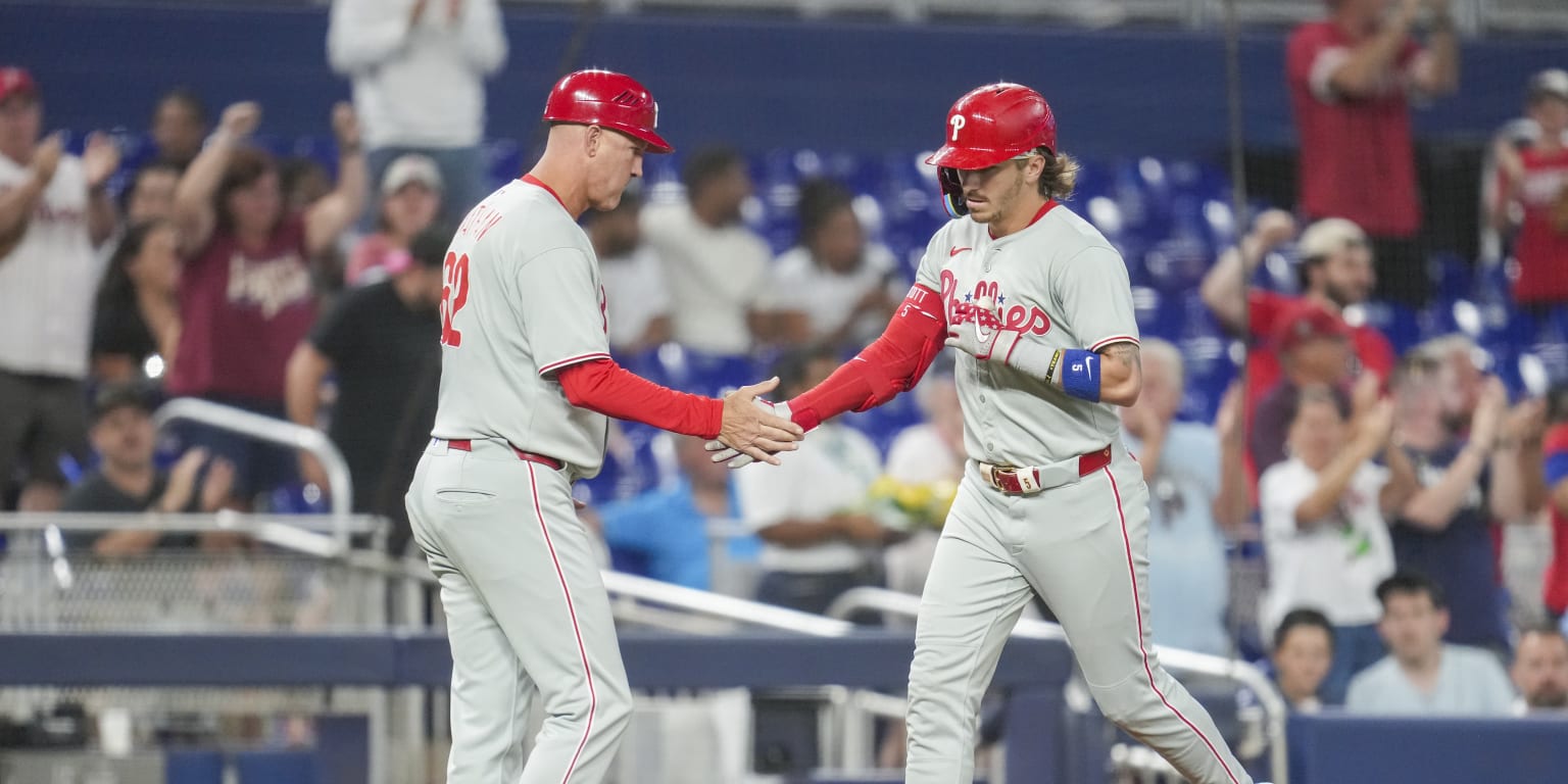 Bryson Stott hits three-run homer to help Phillies beat Marlins