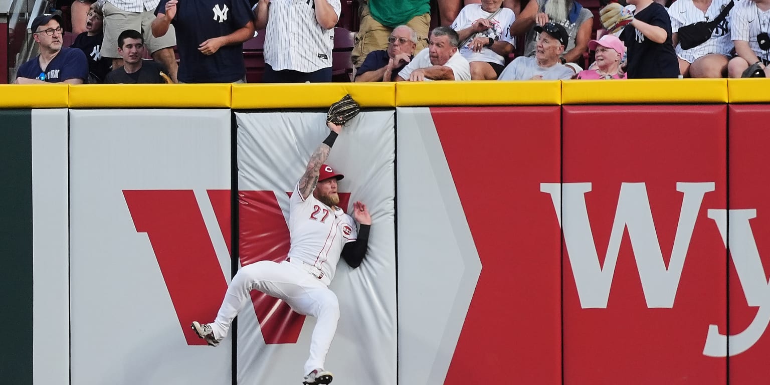 Jake Fraley placed on injured list as Austin Hays returns to Reds