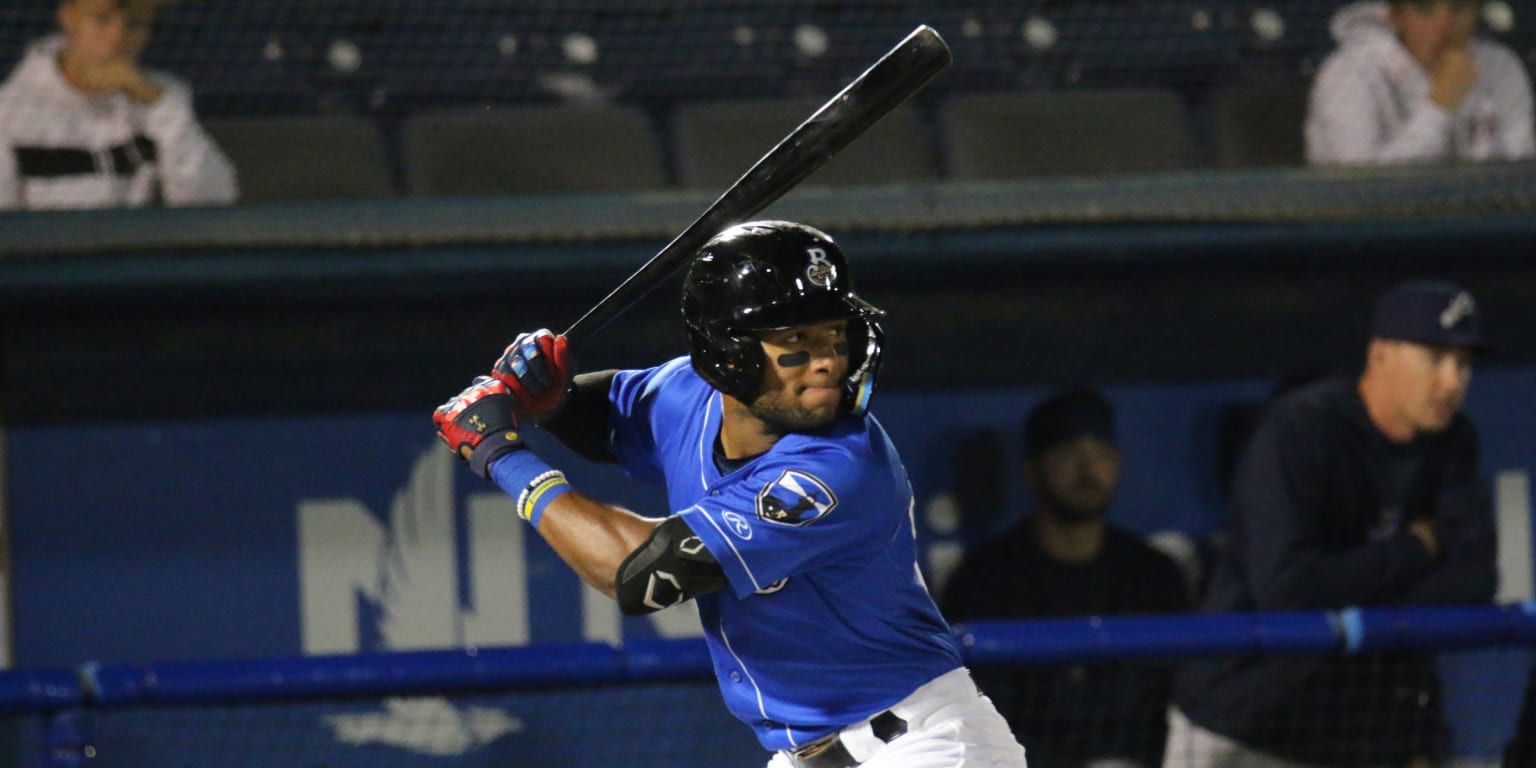 Brewers' top prospect Jackson Chourio hits walk-off homer