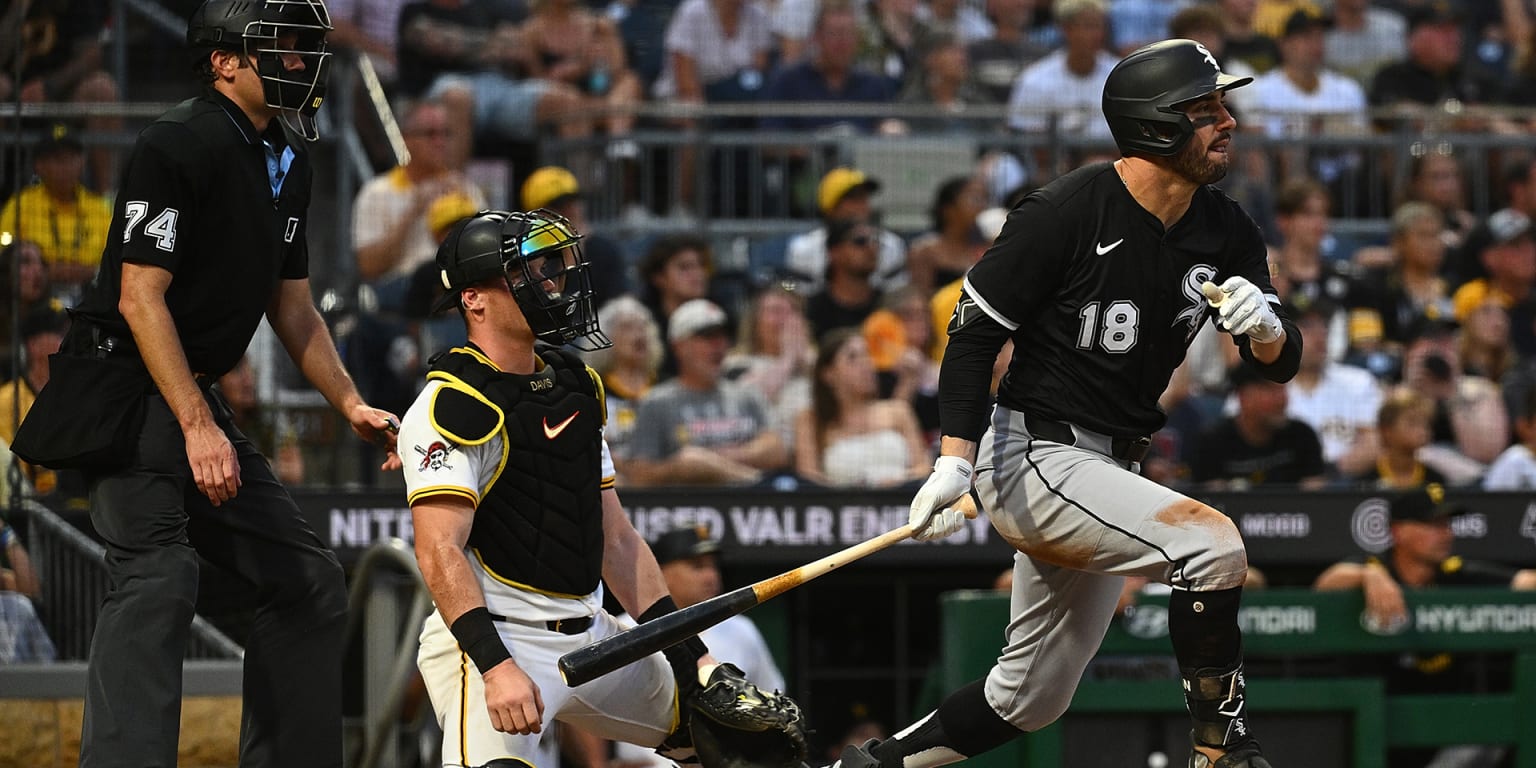 White Sox score six runs in sixth inning to beat Pirates