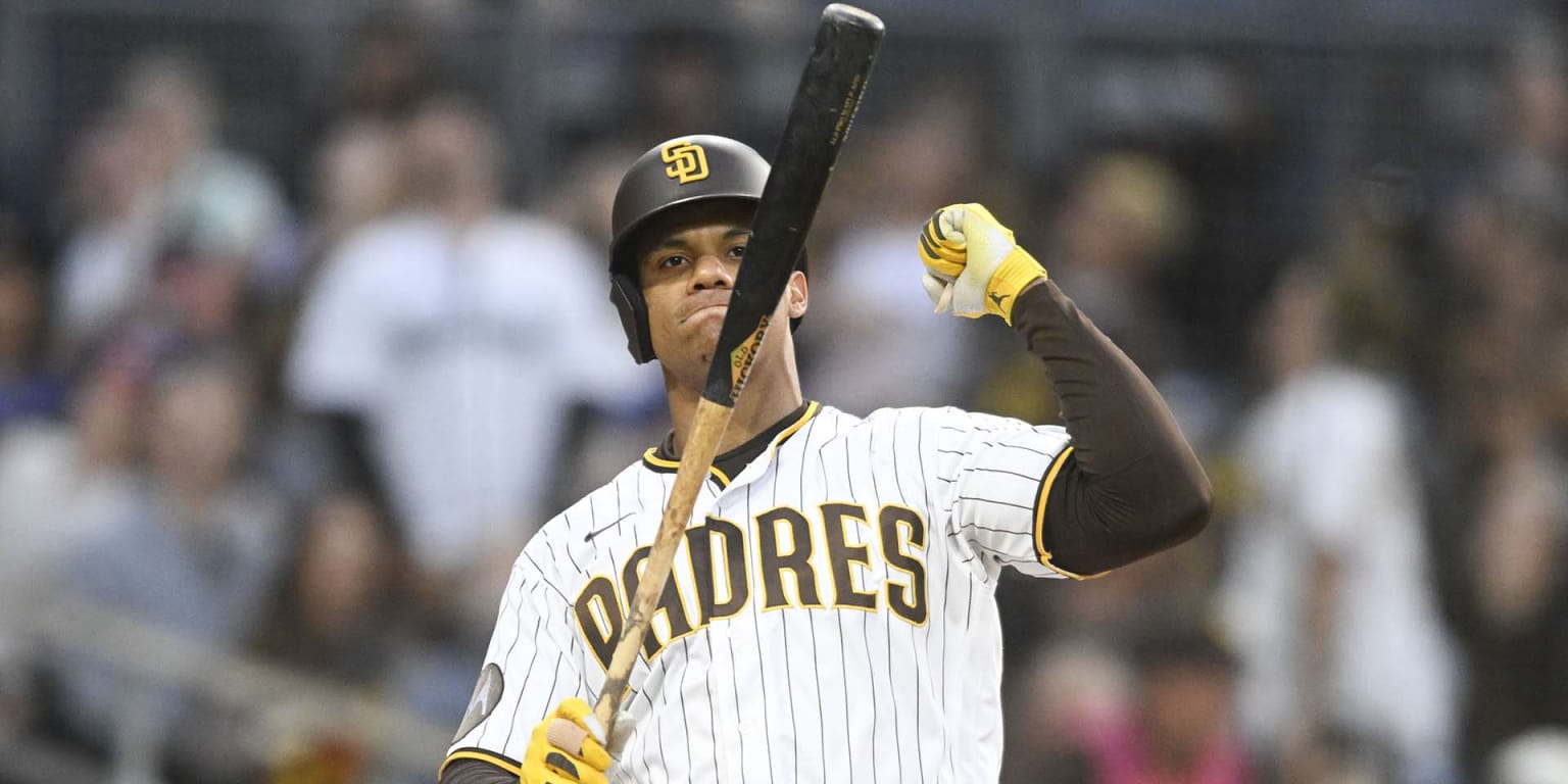 Padres' bats held in check in loss to Mariners
