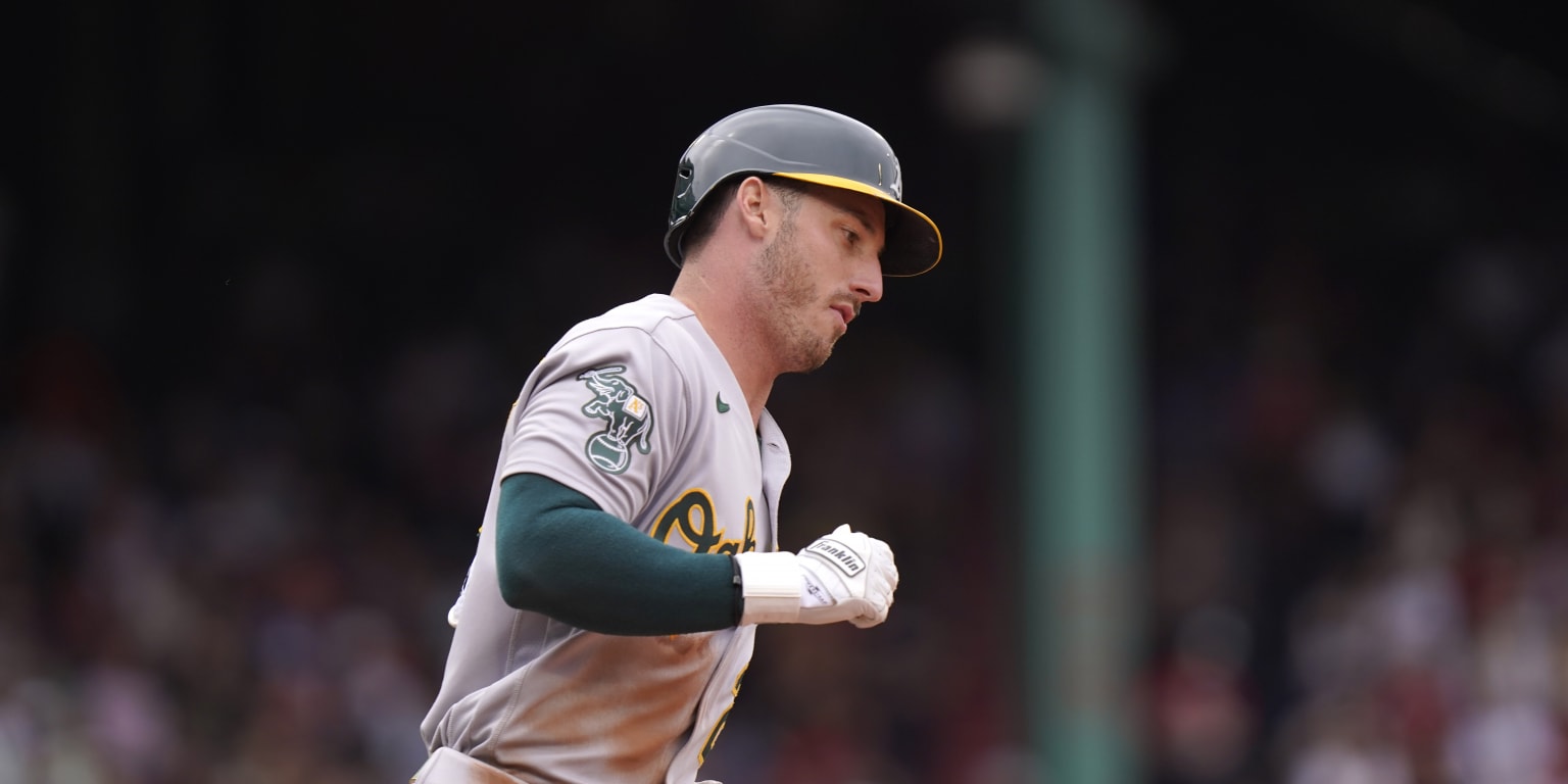 Rooker se luce otra vez, pero los Atléticos caen barridos en Boston