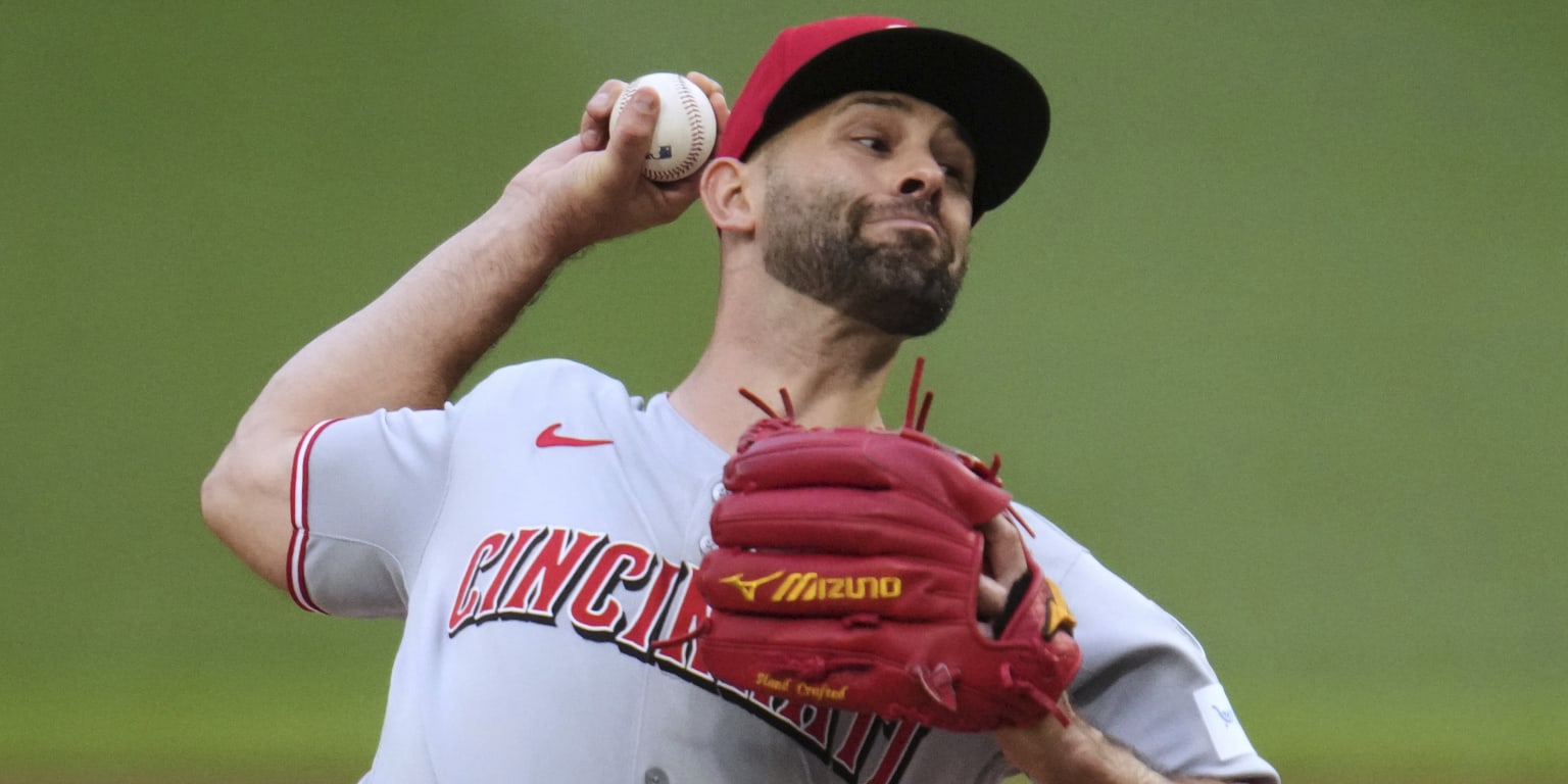 Nick Martinez logs quality start in Reds' loss to Pirates