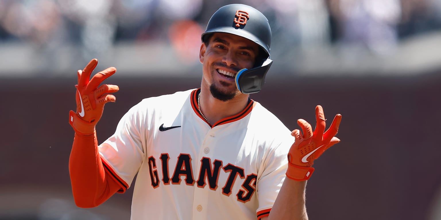 Willy Adames hits first homers at Oracle Park