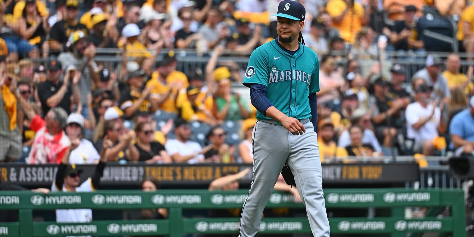 Luis Castillo headed to injured list with hamstring strain