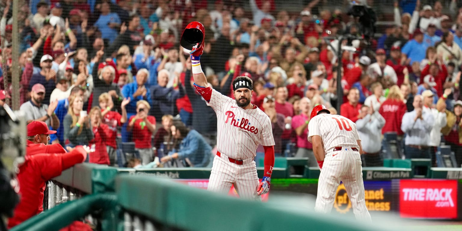 Kyle Schwarber discusses returning to Phillies on 5-year contract