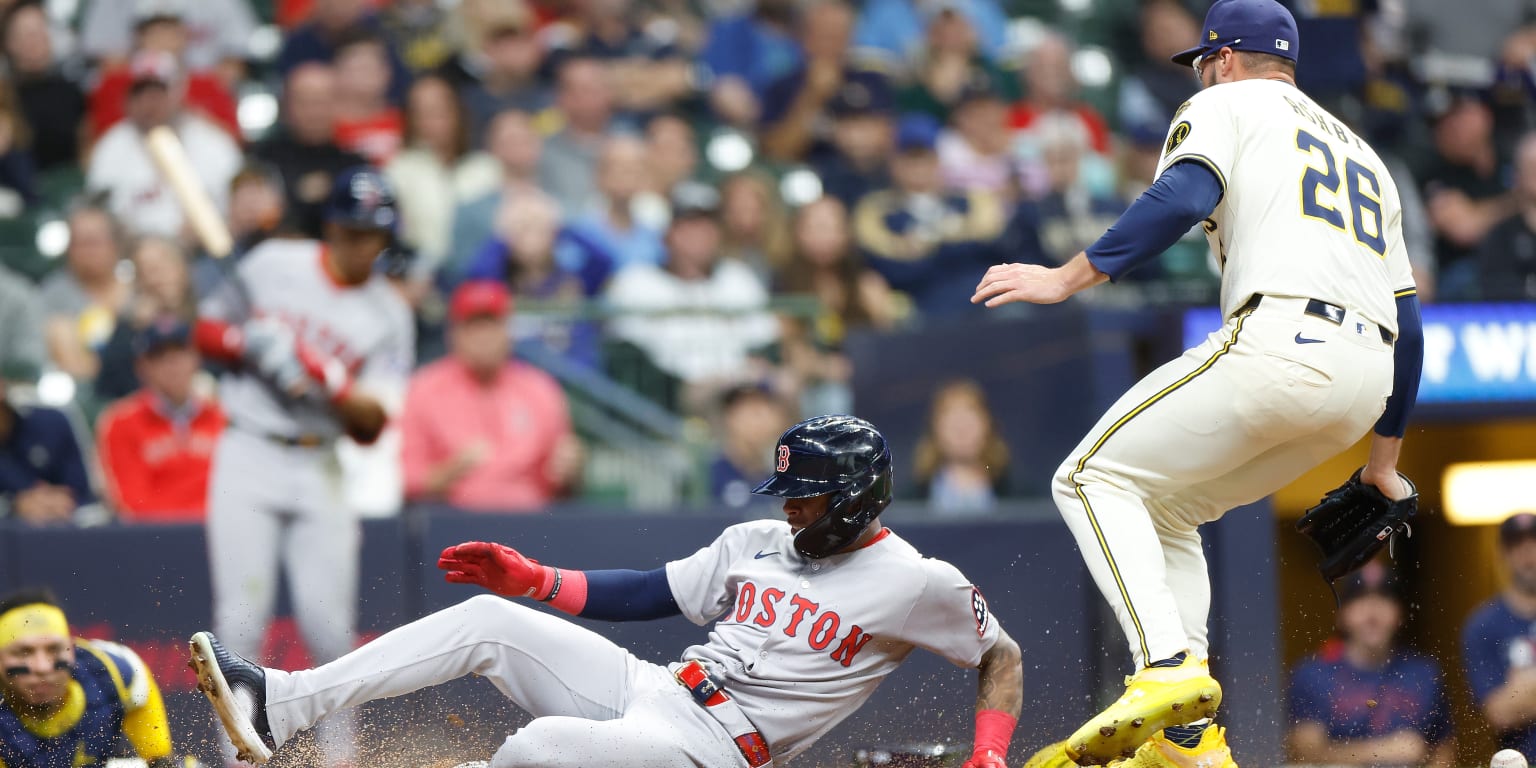 Red Sox fall to Brewers in extra innings