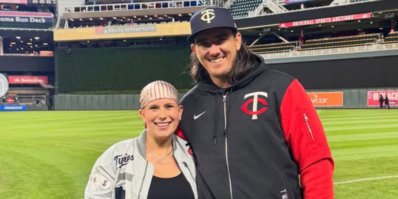 Kody Funderburk, wife Alicia welcome first child