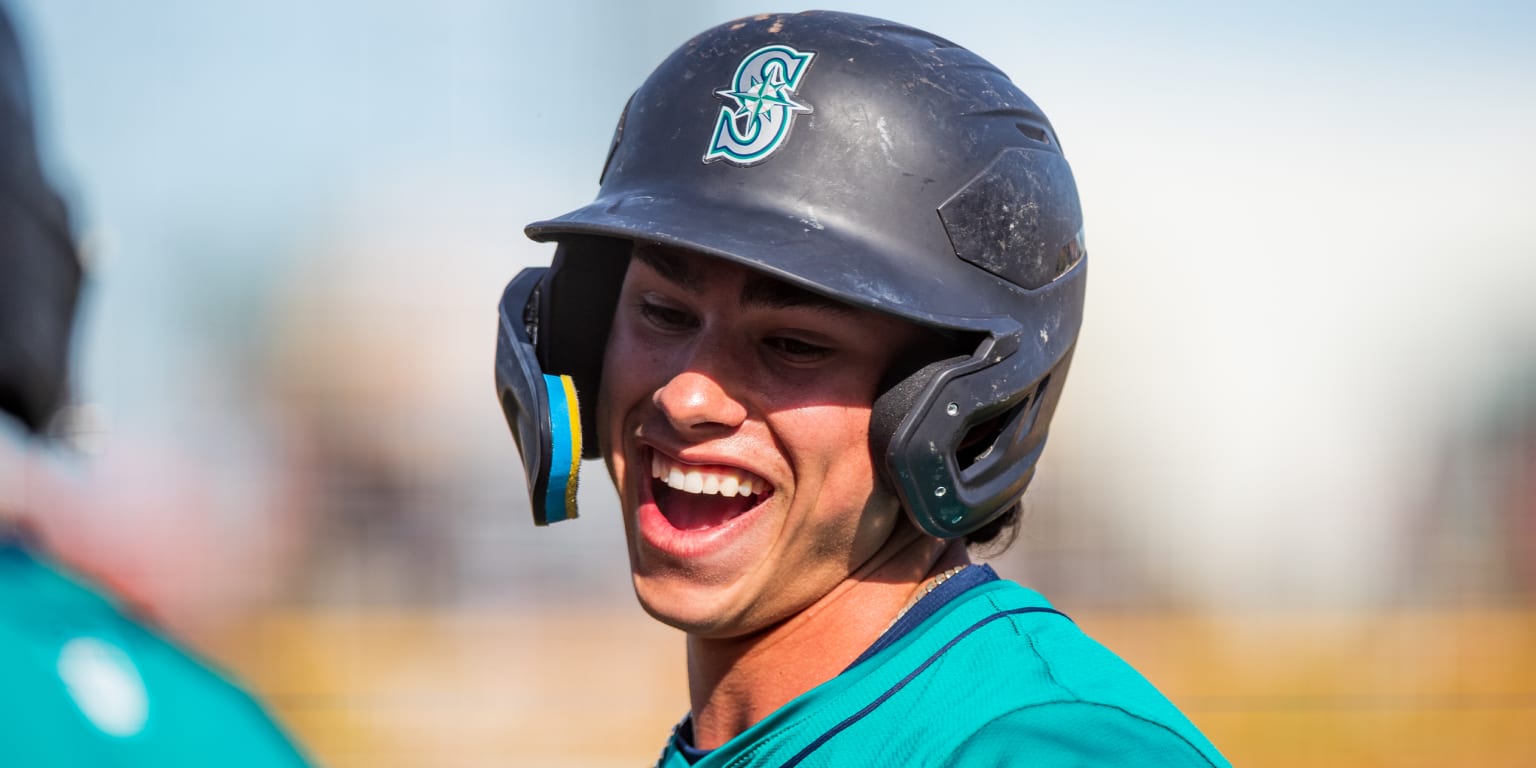 Jonny Farmelo is back from ACL surgery and already flashing elite tools