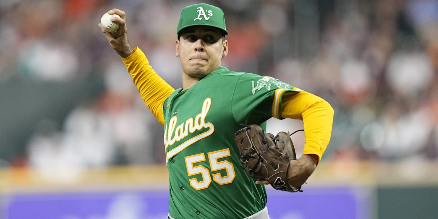 Adrián Martínez struggles in loss to Astros