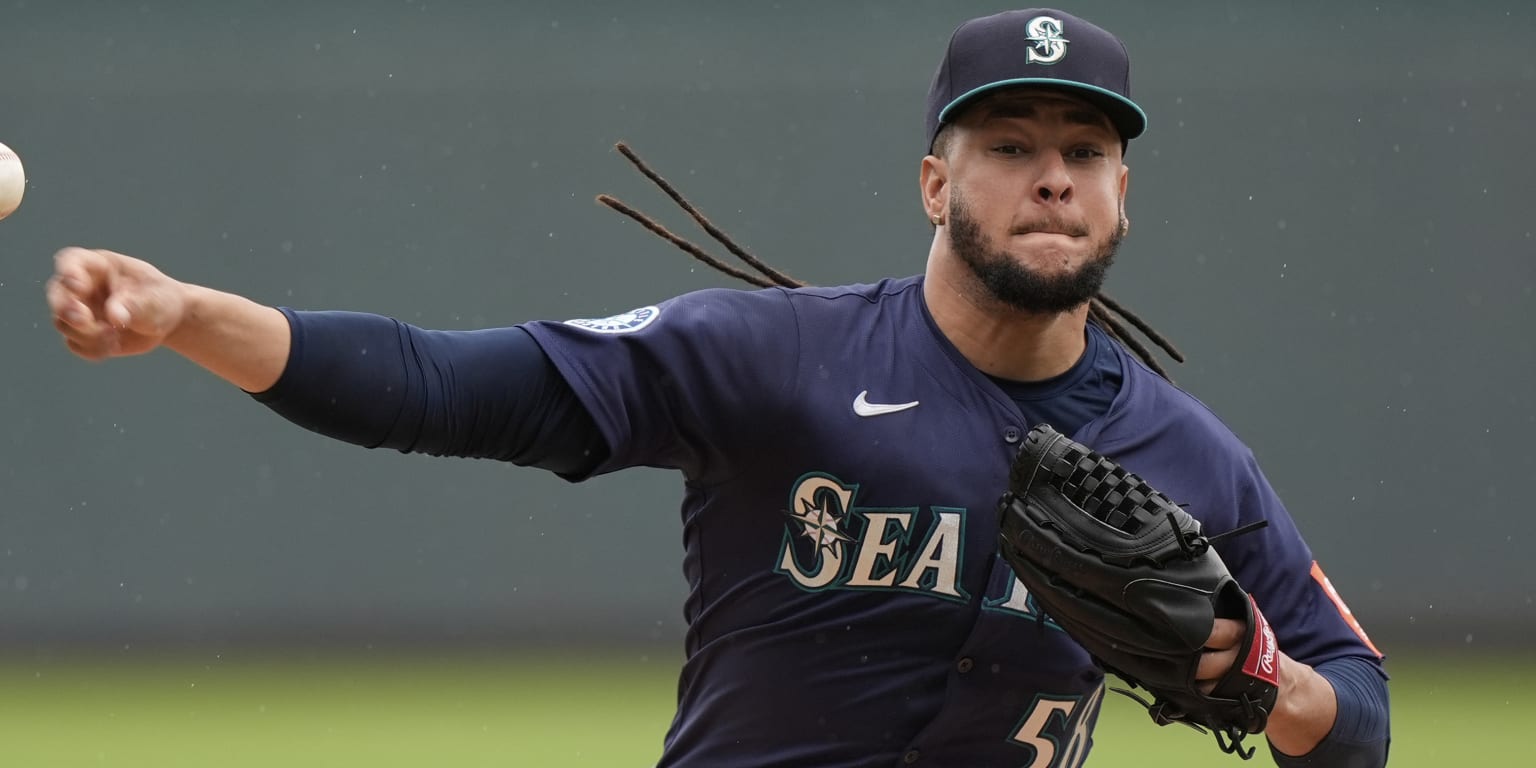 Luis Castillo, Mariners move into first-place tie atop AL West