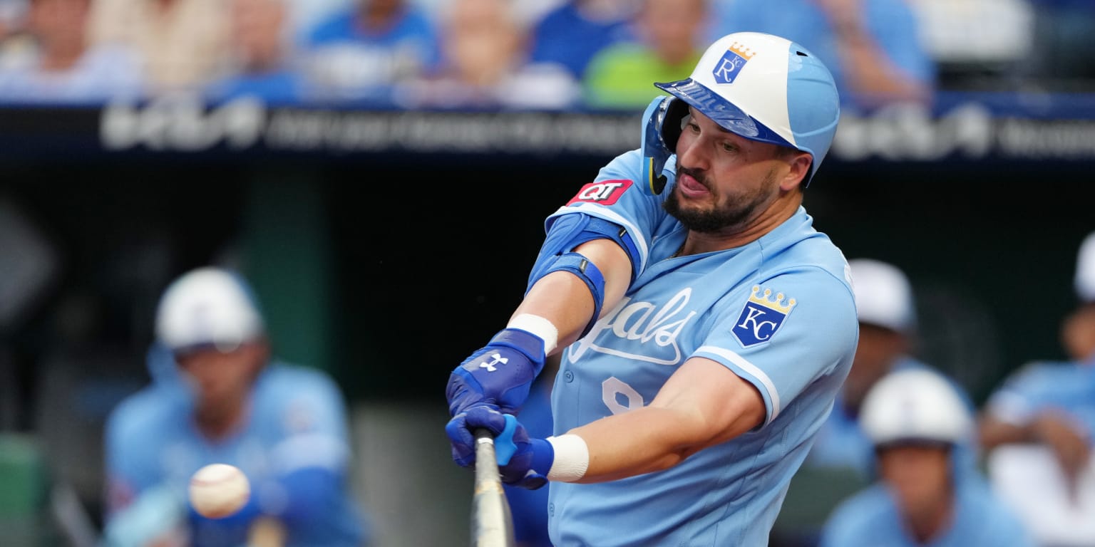 Vinnie Pasquantino exits with injury against Astros