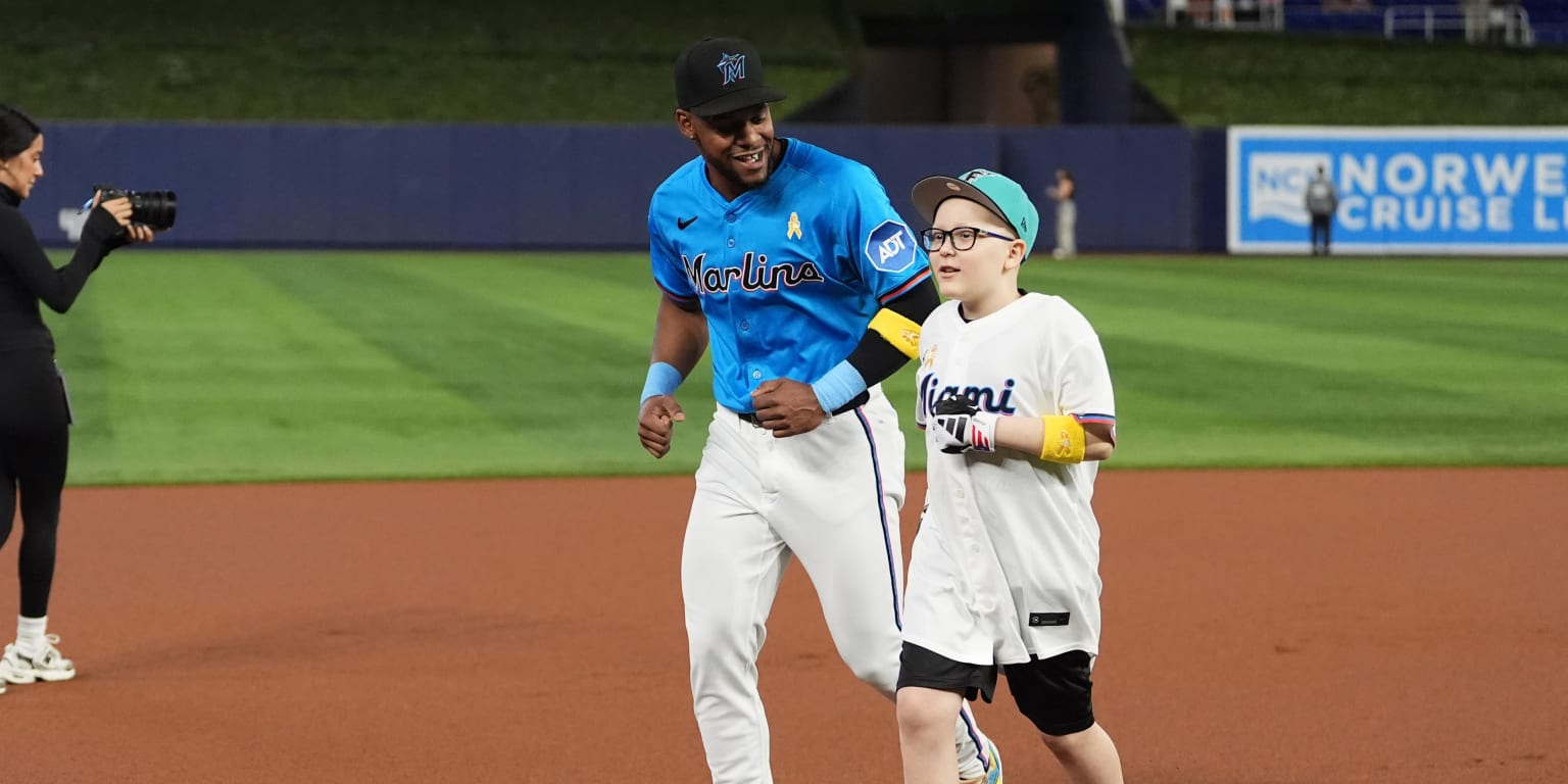 Otto Lopez hits two home runs for Marlins against Phillies