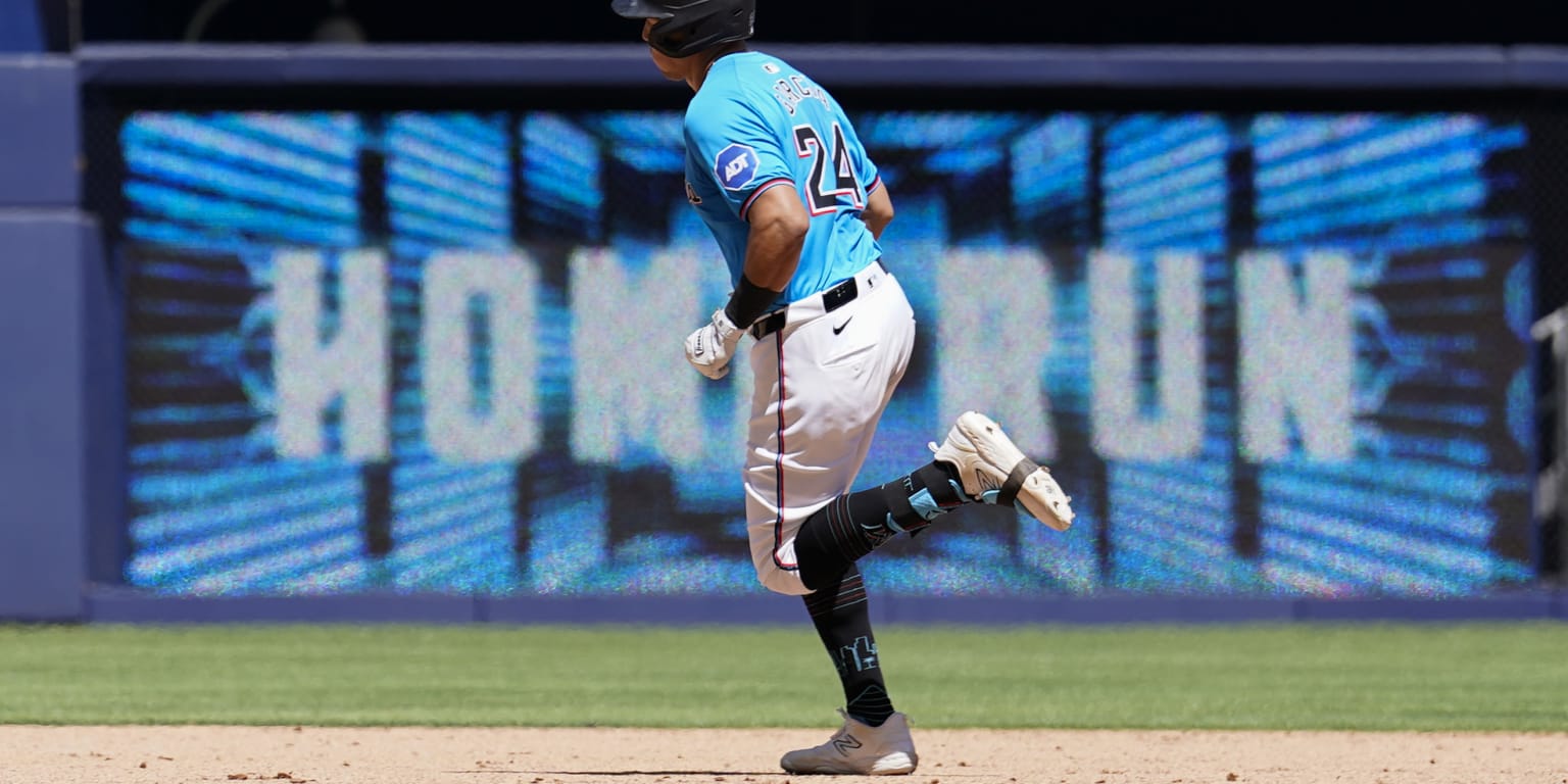 Marlins lose fourth straight games to open 2024 season