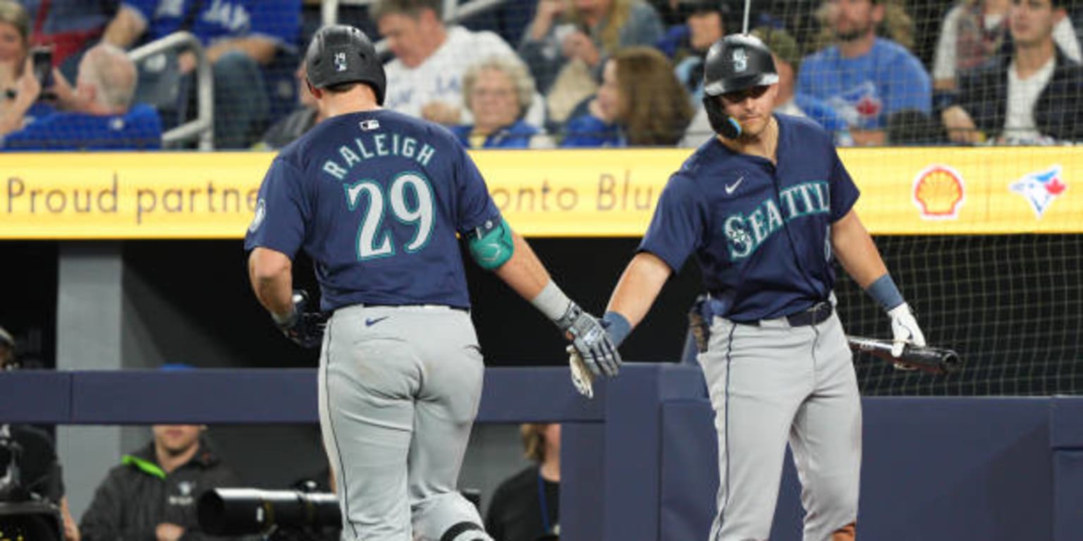 Castillo tambalea y Marineros sucumben en Toronto
