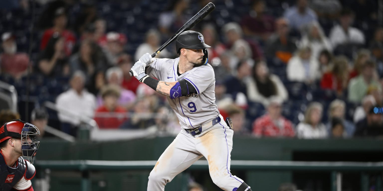 Brenton Doyle extends hitting streak in front of family in Washington D.C.