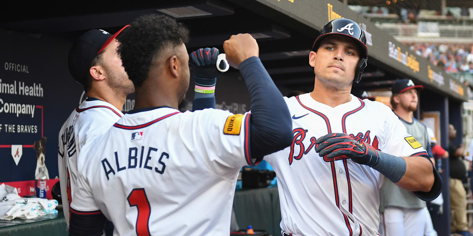 Riley, Murphy dieron HR seguidos en revés de Bravos vs. Gigantes