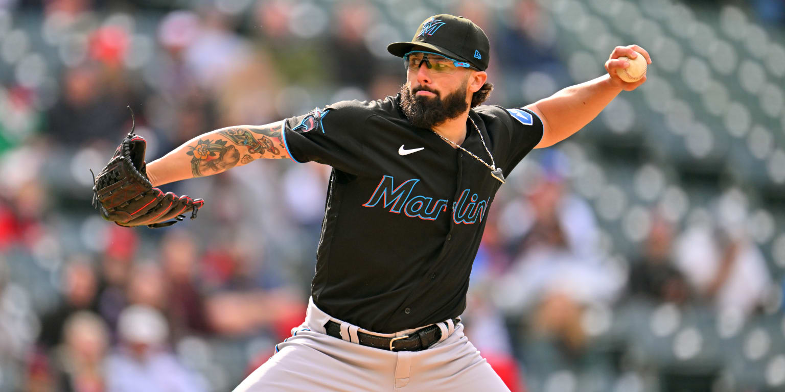 Marlins' Devin Smeltzer experience in the Majors