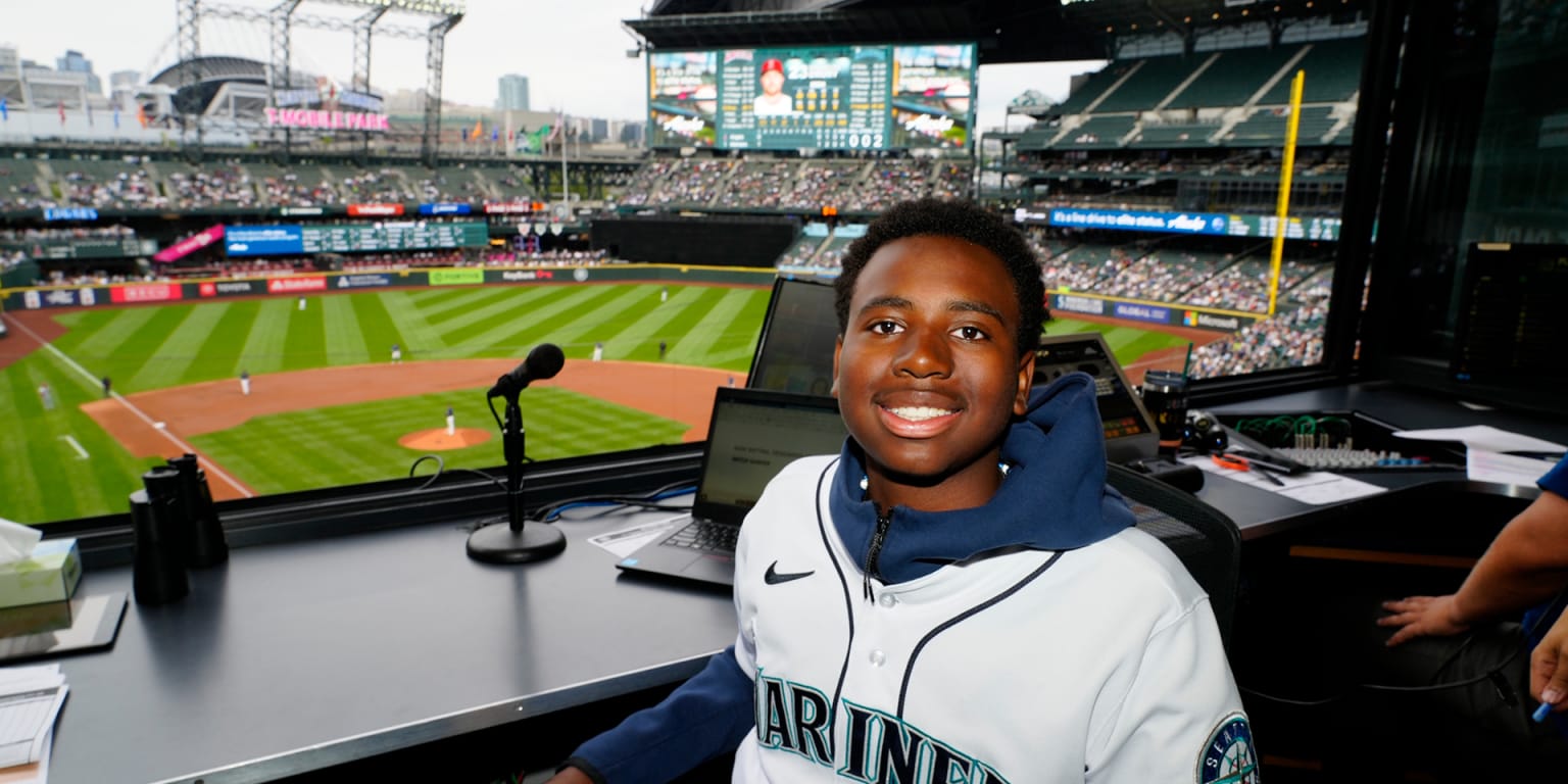 Mariners Hometown Nine fellow pursing MLB broadcasting dream