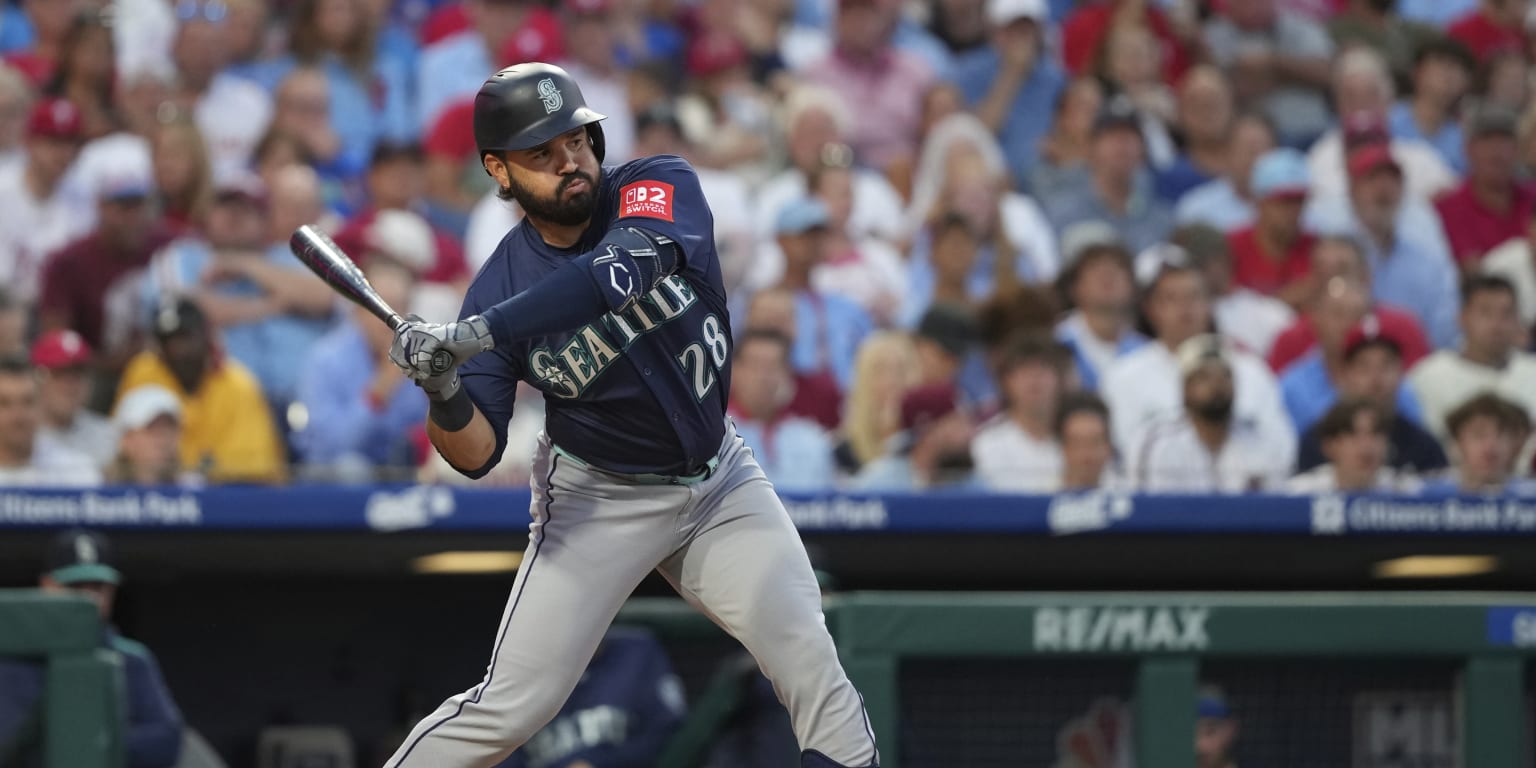 Mariners drop fourth straight after tying game vs. Phillies