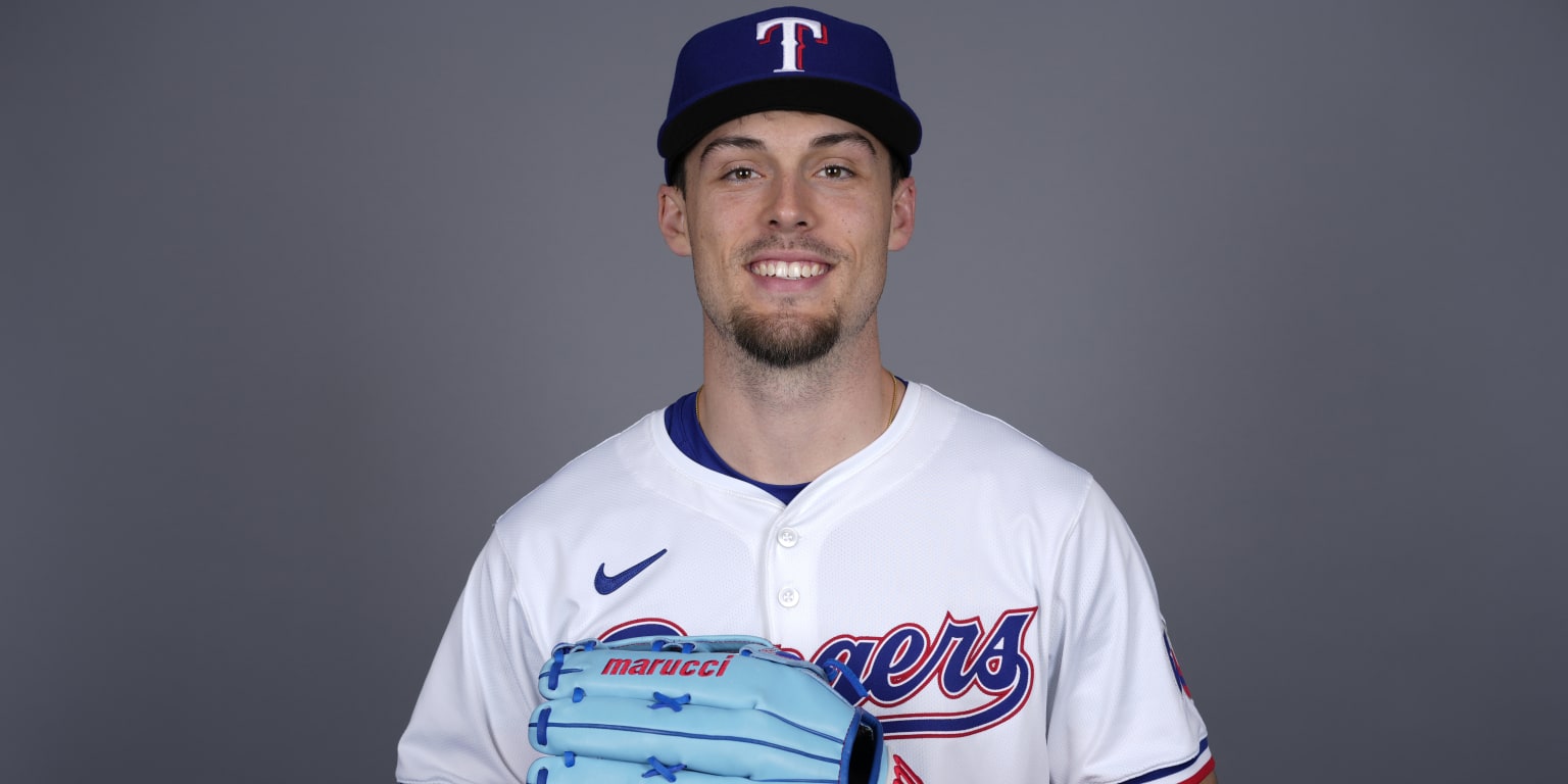 Evan Carter leaves Spring Training game after hit by pitch